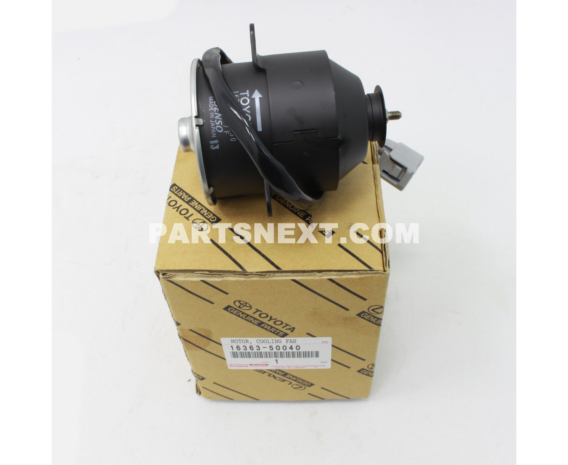 Toyota :: 16363-50040 MOTOR, COOLING FAN