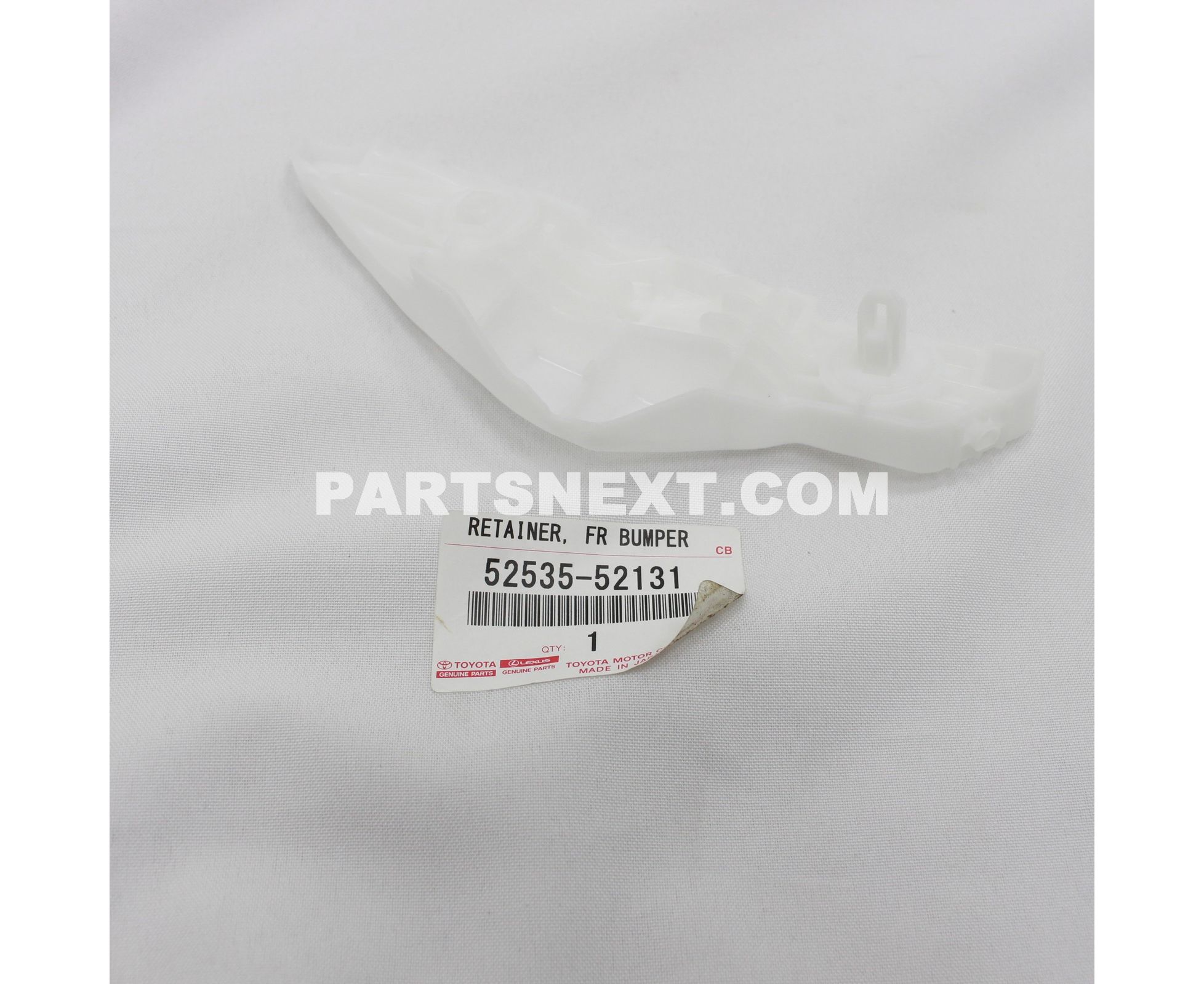 Toyota :: 52535-52131 RETAINER, FRONT BUMPER SIDE, RH
