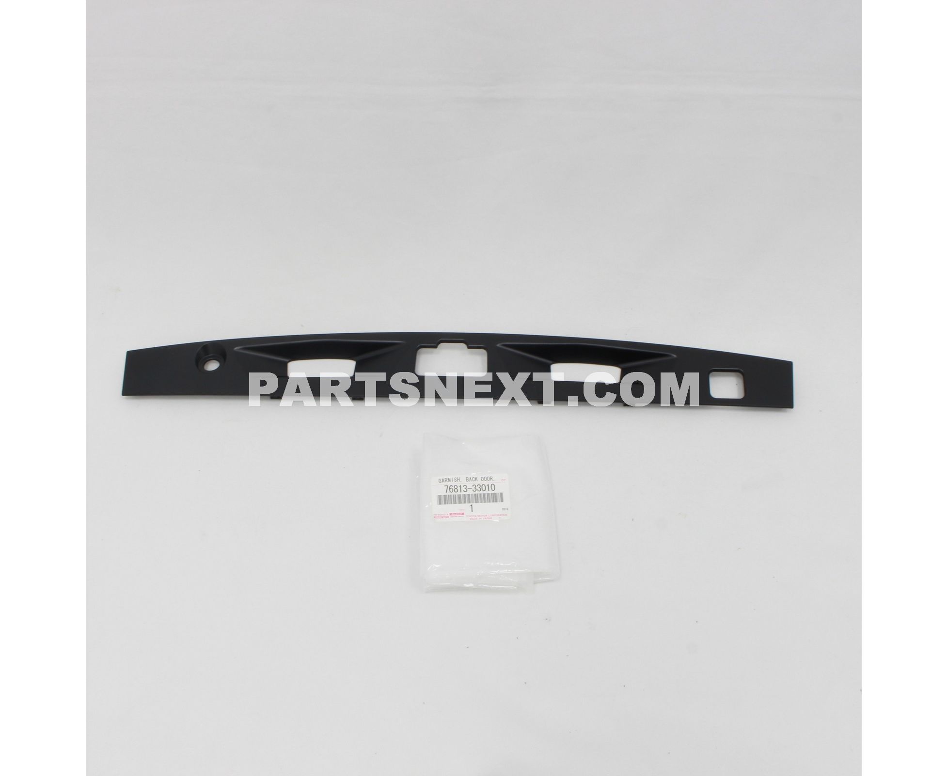 Toyota :: 76813-33010 GARNISH BACK DOOR