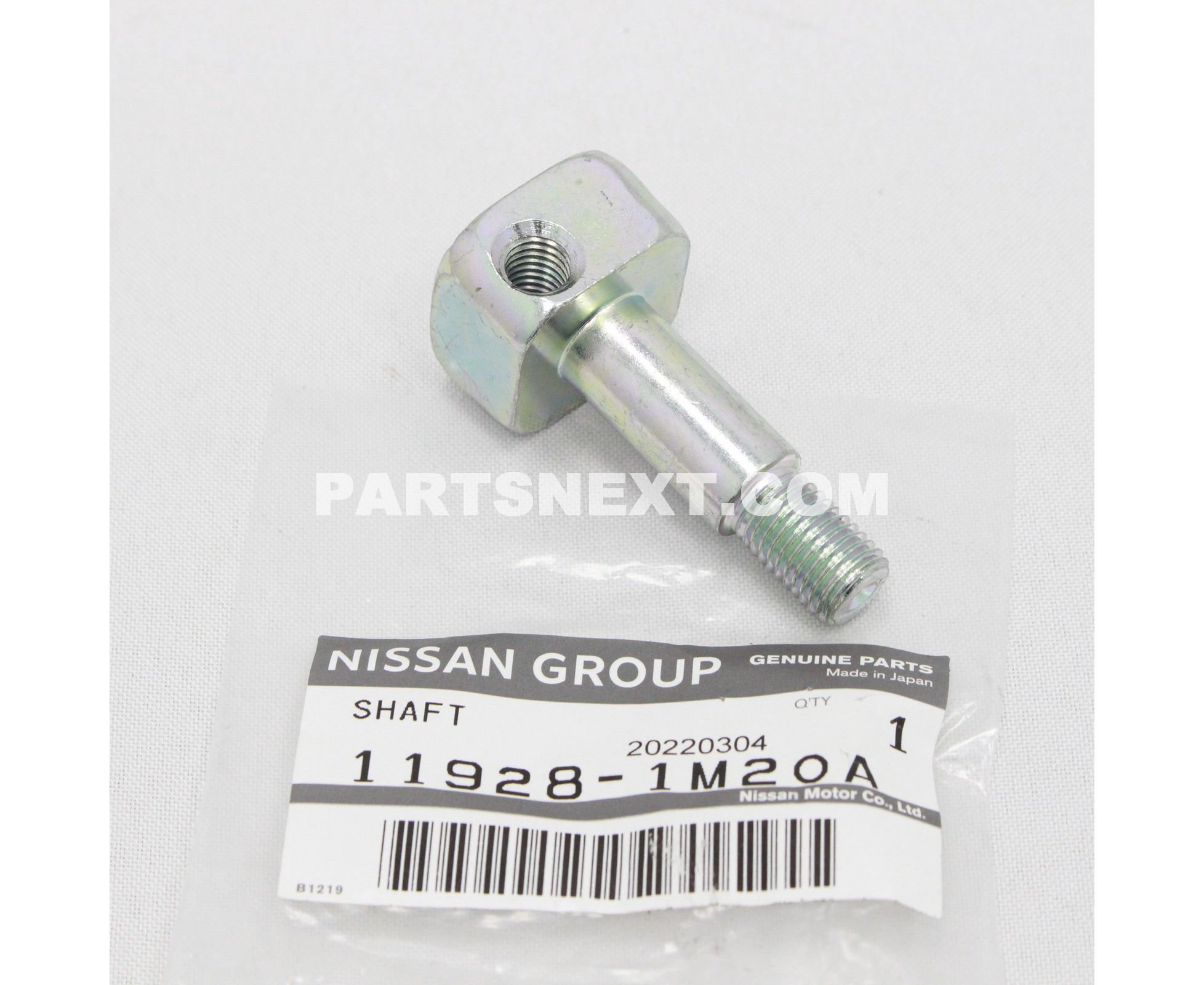 Nissan :: 11928-1M20A SHAFT-IDLER PULLEY
