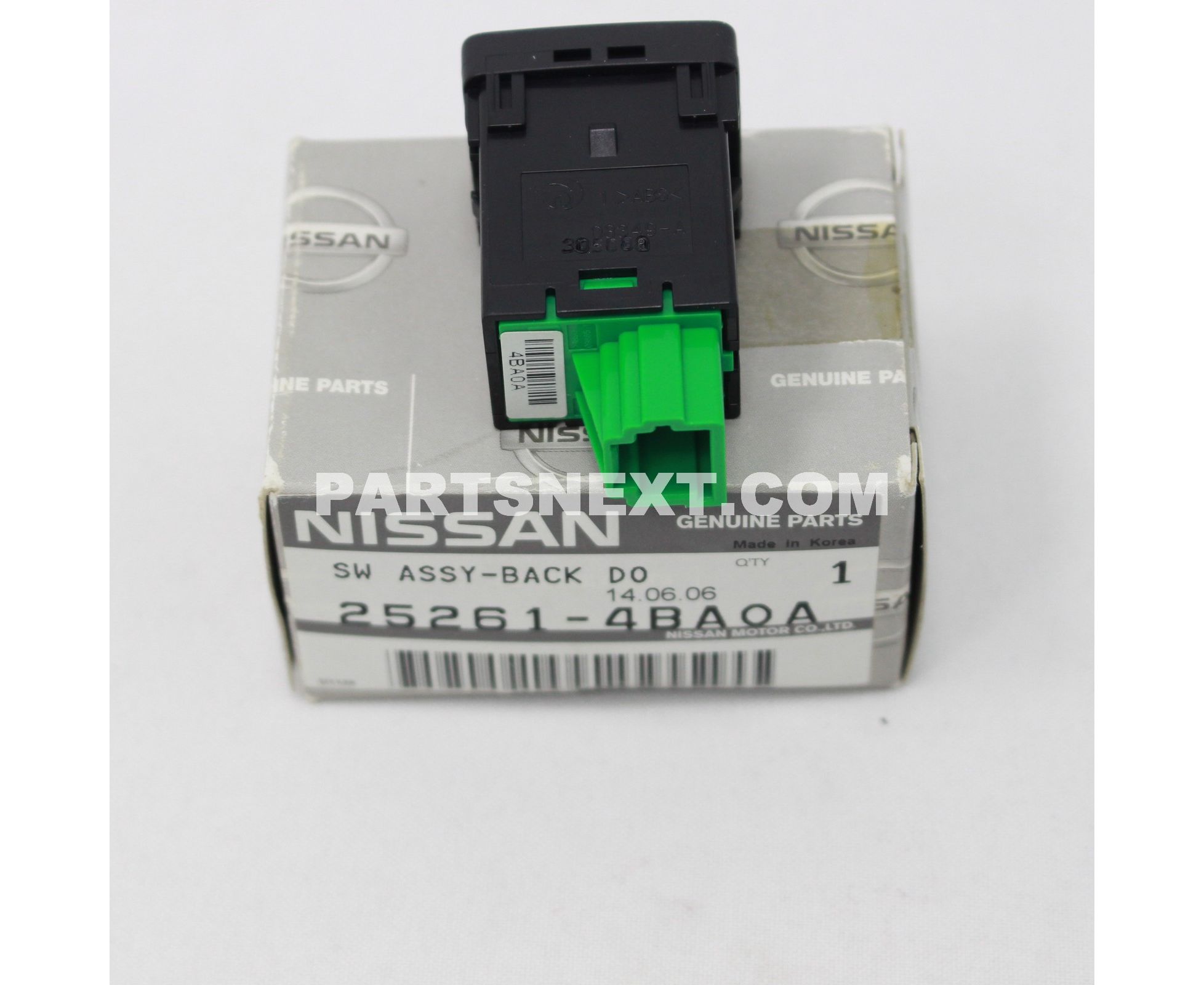 Nissan :: 25261-4BA0A SWITCH ASSY BACK DOOR OPENER