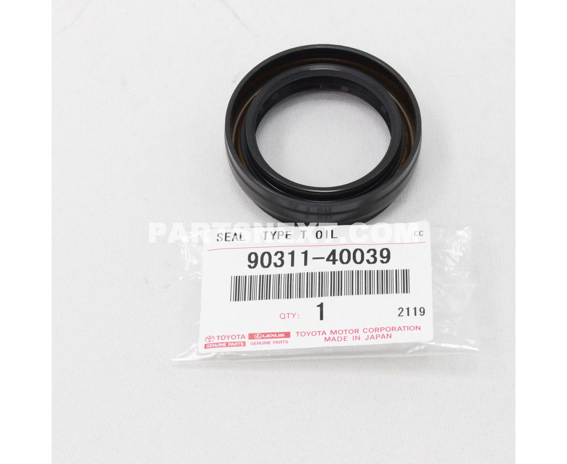 Toyota :: 90311-40039 OIL SEAL, FRONT DRIVE SHAFT, RH