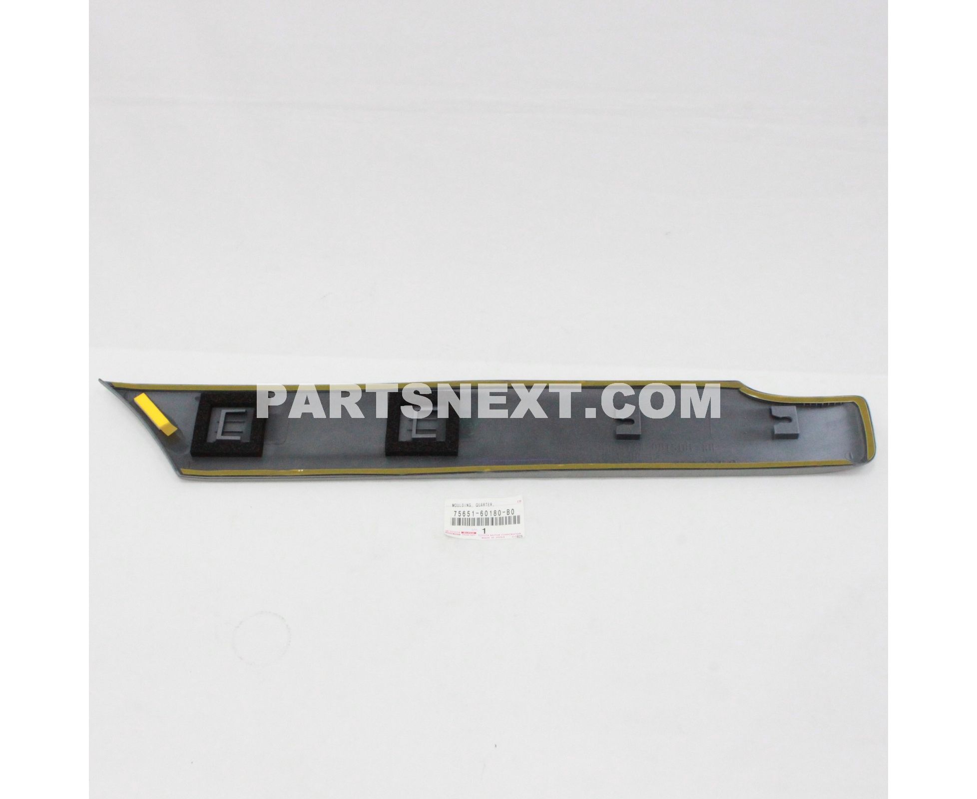 Toyota :: 75651-60180-B0 MOULDING, QUARTER, OUTSIDE RH