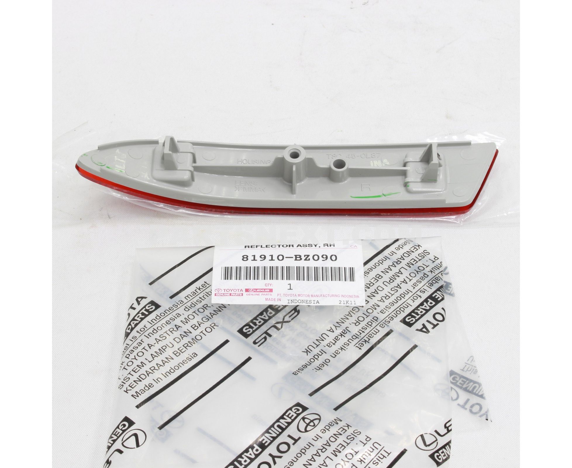 Toyota :: 81910-BZ090 REFLECTOR ASSY, REFLEX, RH
