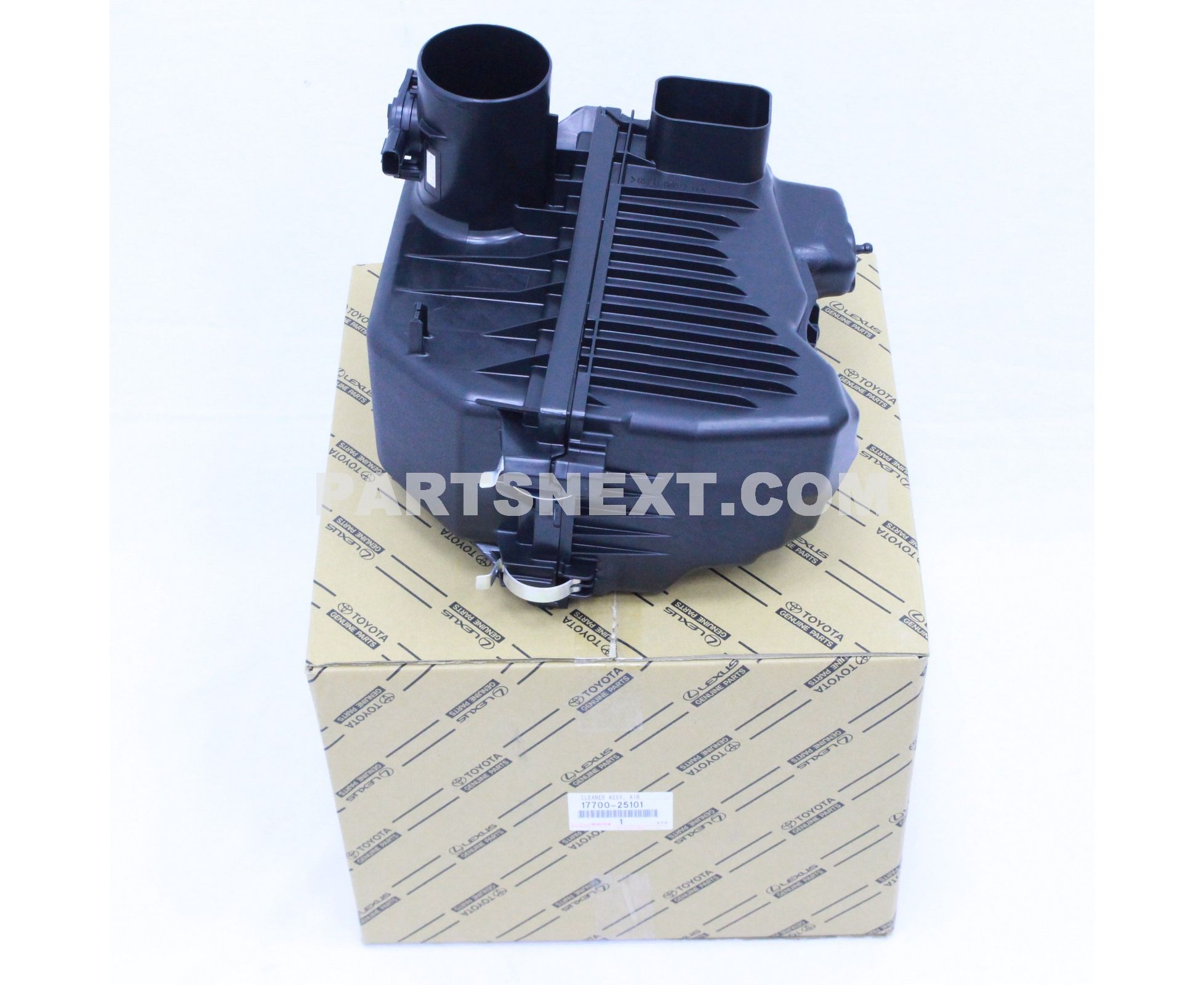 Toyota :: 17700-25101 CLEANER ASSY, AIR