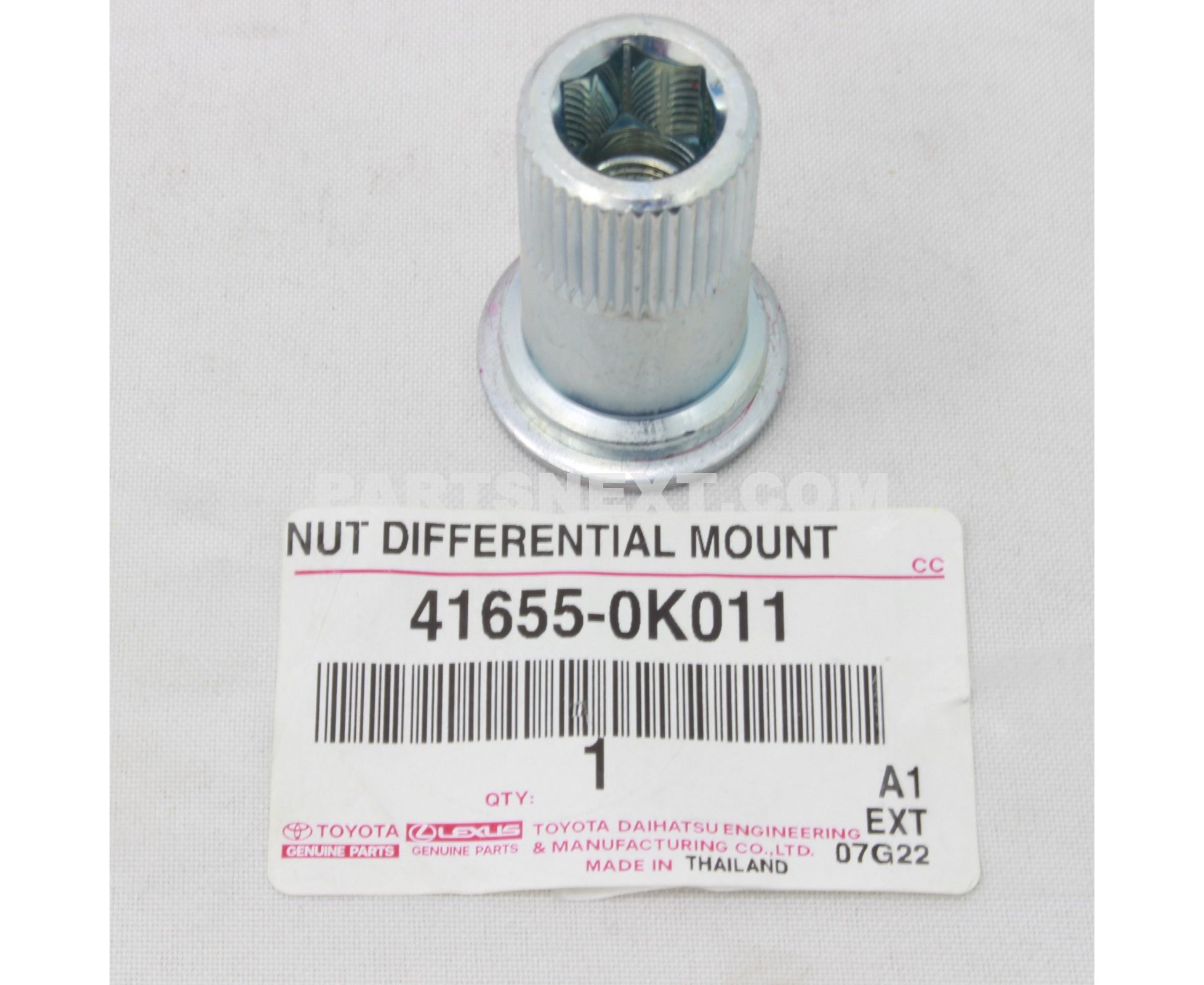 Toyota :: 41655-0K011 NUT, FRONT DIFFERENTIAL MOUNT, NO.1