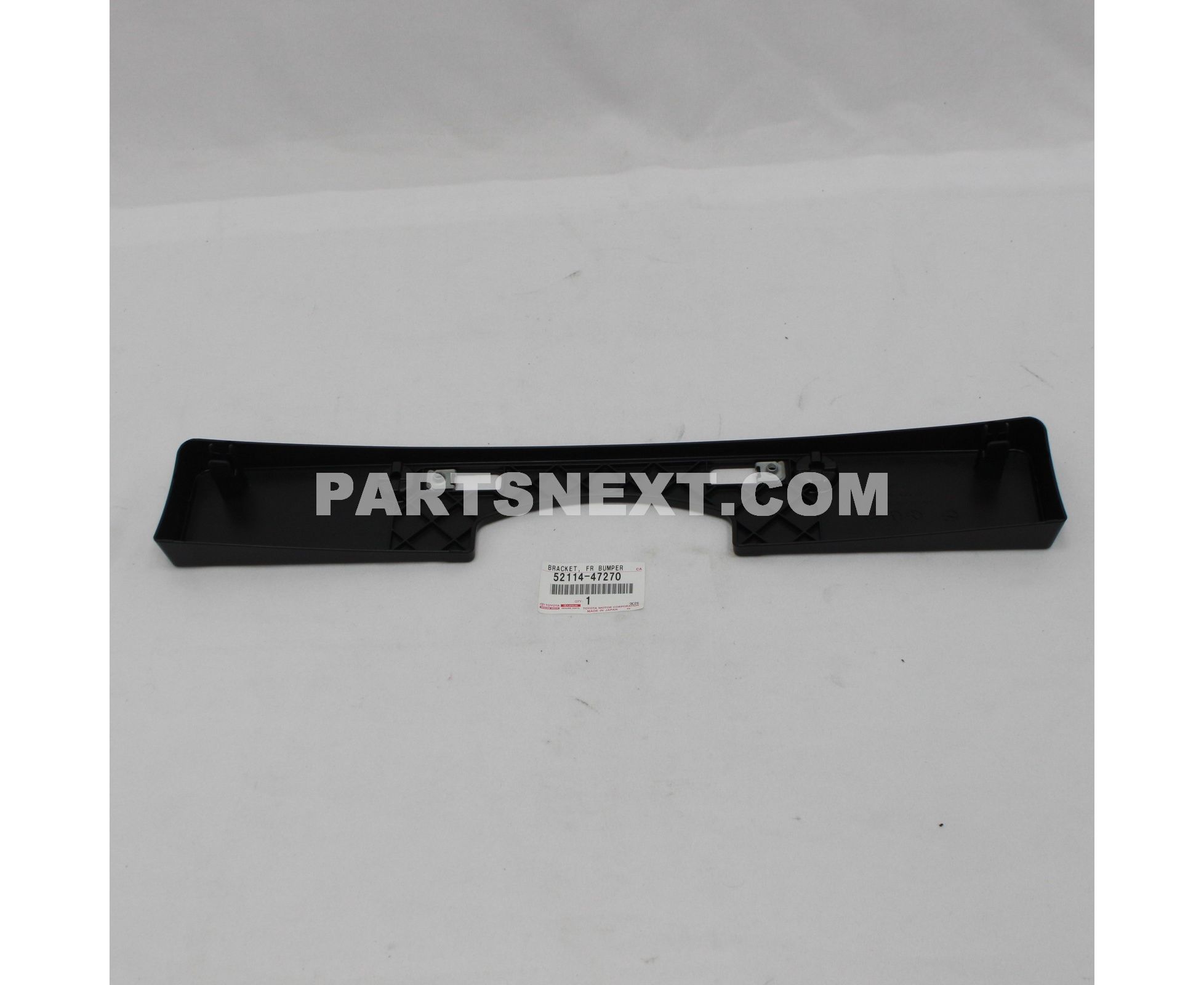 Toyota :: 52114-47270 BRACKET, FR BUMPER