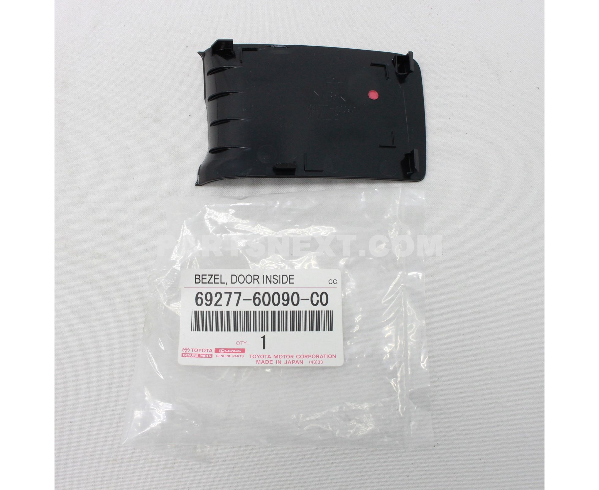 Toyota :: 69277-60090-C0 BEZEL, FRONT DOOR INSIDE HANDLE, RH