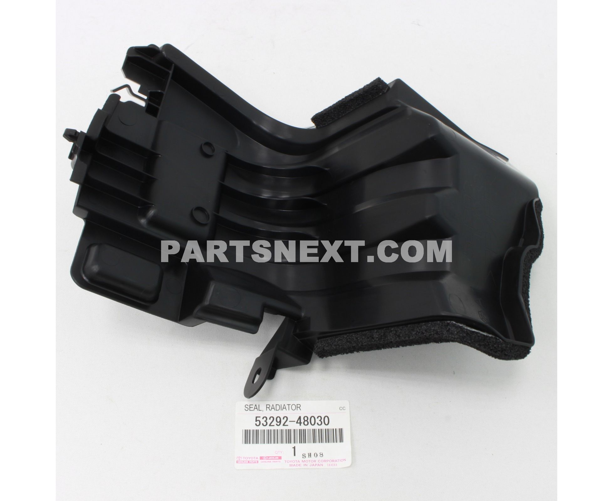 Toyota :: 53292-48030 SEAL RADIATOR