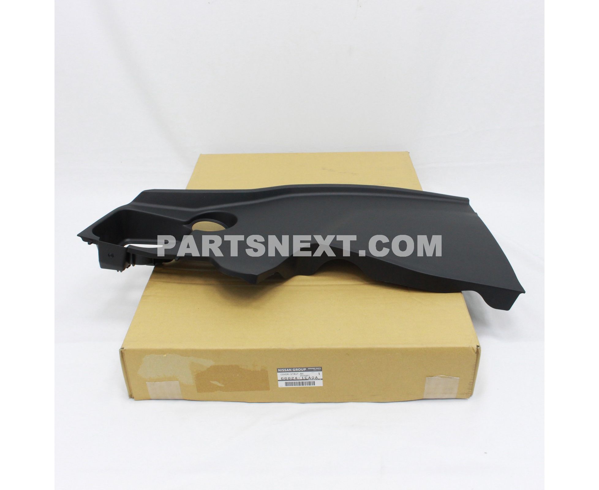 Nissan :: 66824-1CA0A COVER-STRUT,RH
