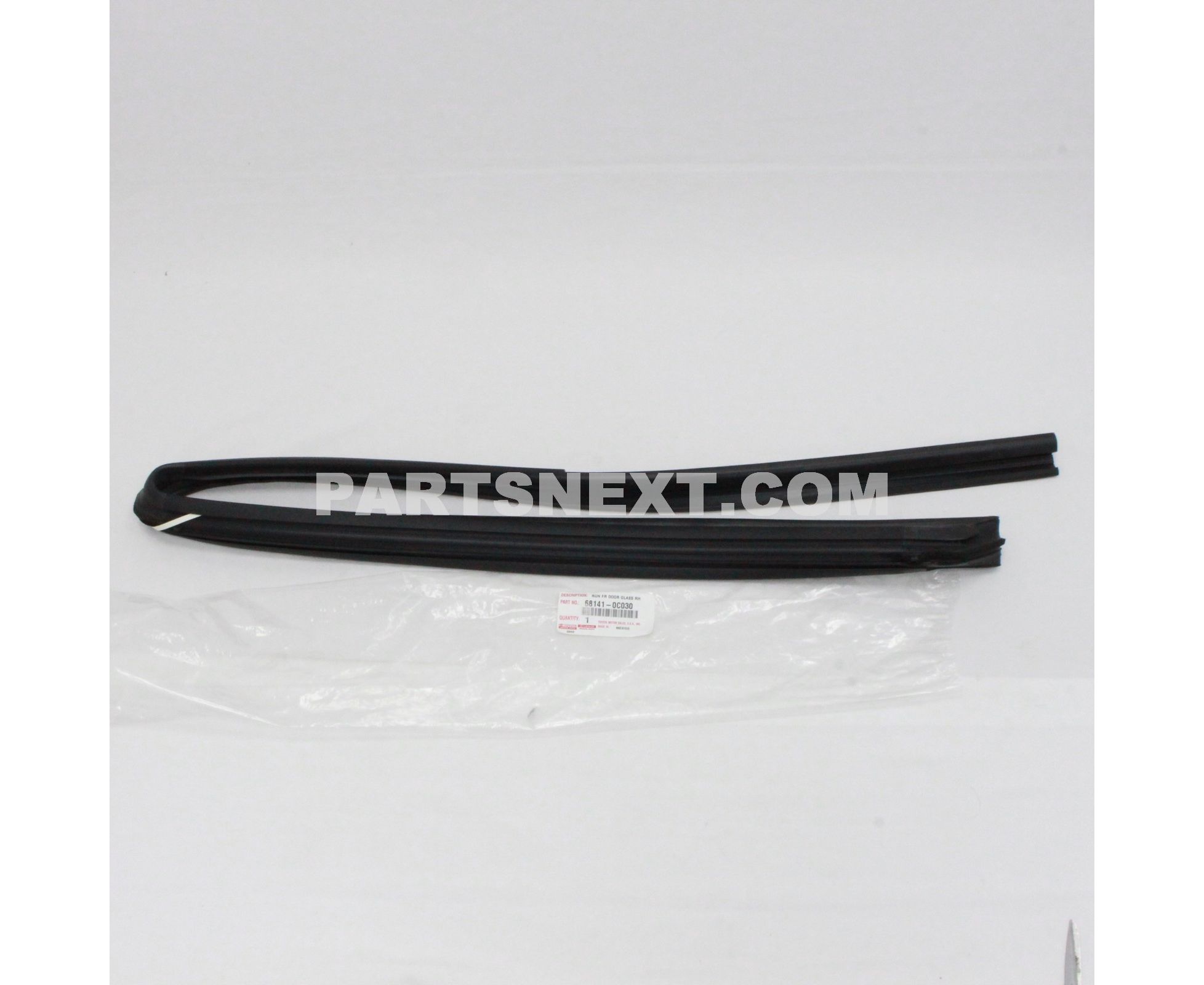 Toyota :: 68141-0C030 RUN, FRONT DOOR GLASS, RH