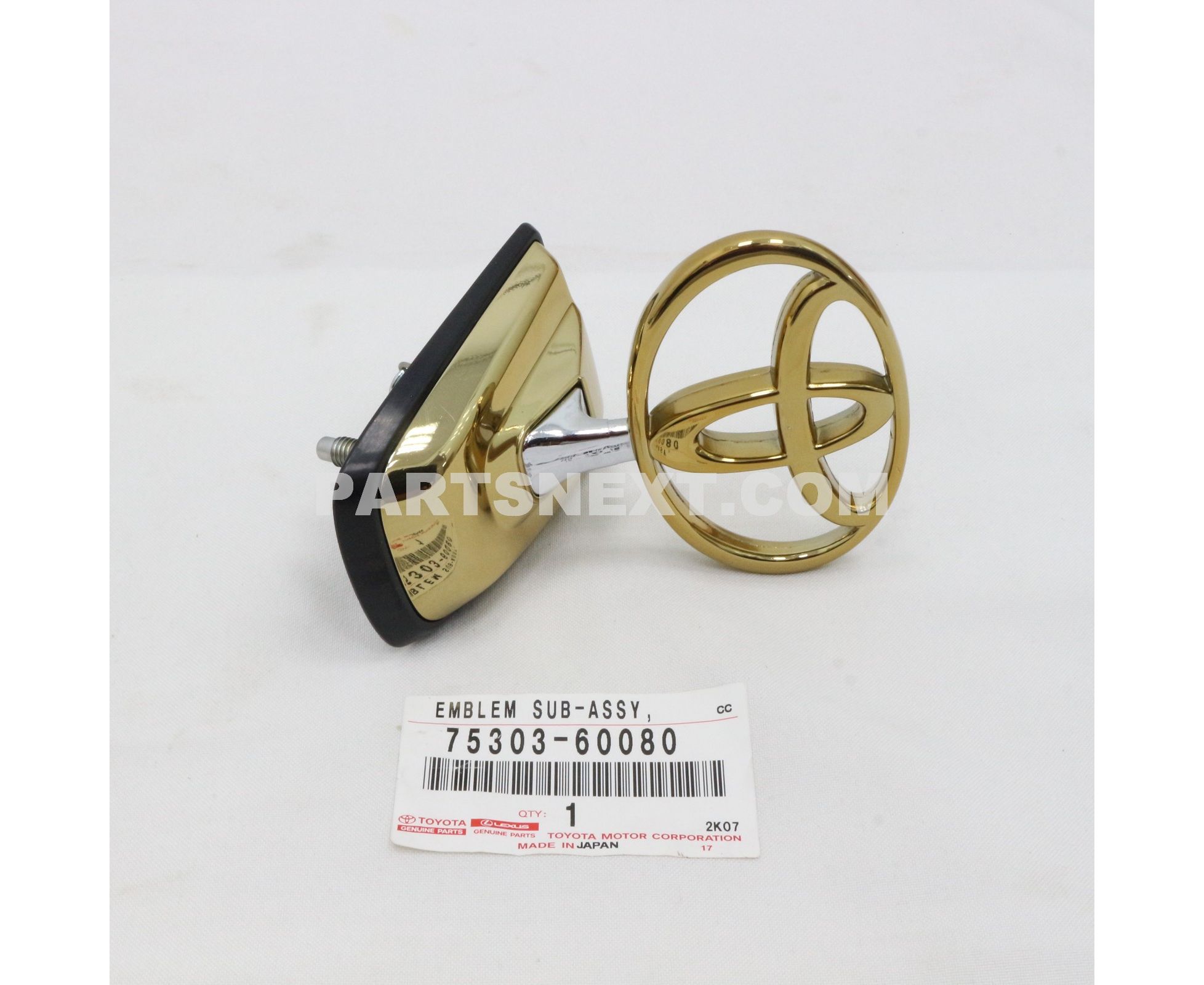 Toyota :: 75303-60080 EMBLEM SUB-ASSY, HOOD