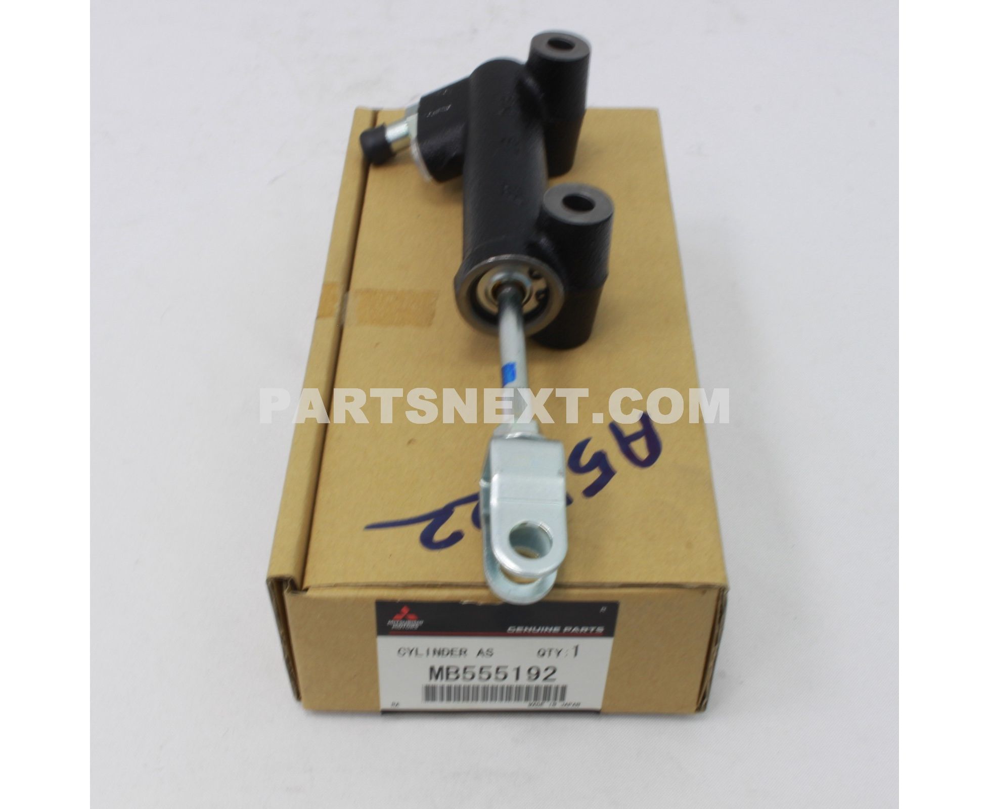 Mitsubishi :: MB555192 CYLINDER ASSY,CLUTCH MASTE