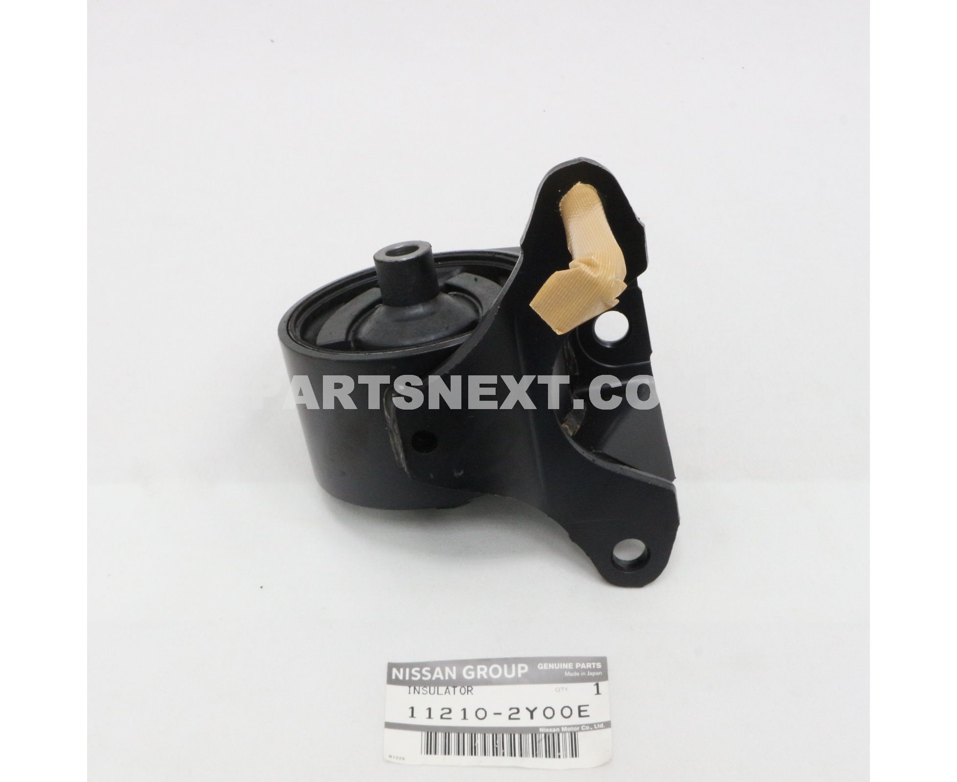 Nissan :: 11210-2Y00E INSULATOR
