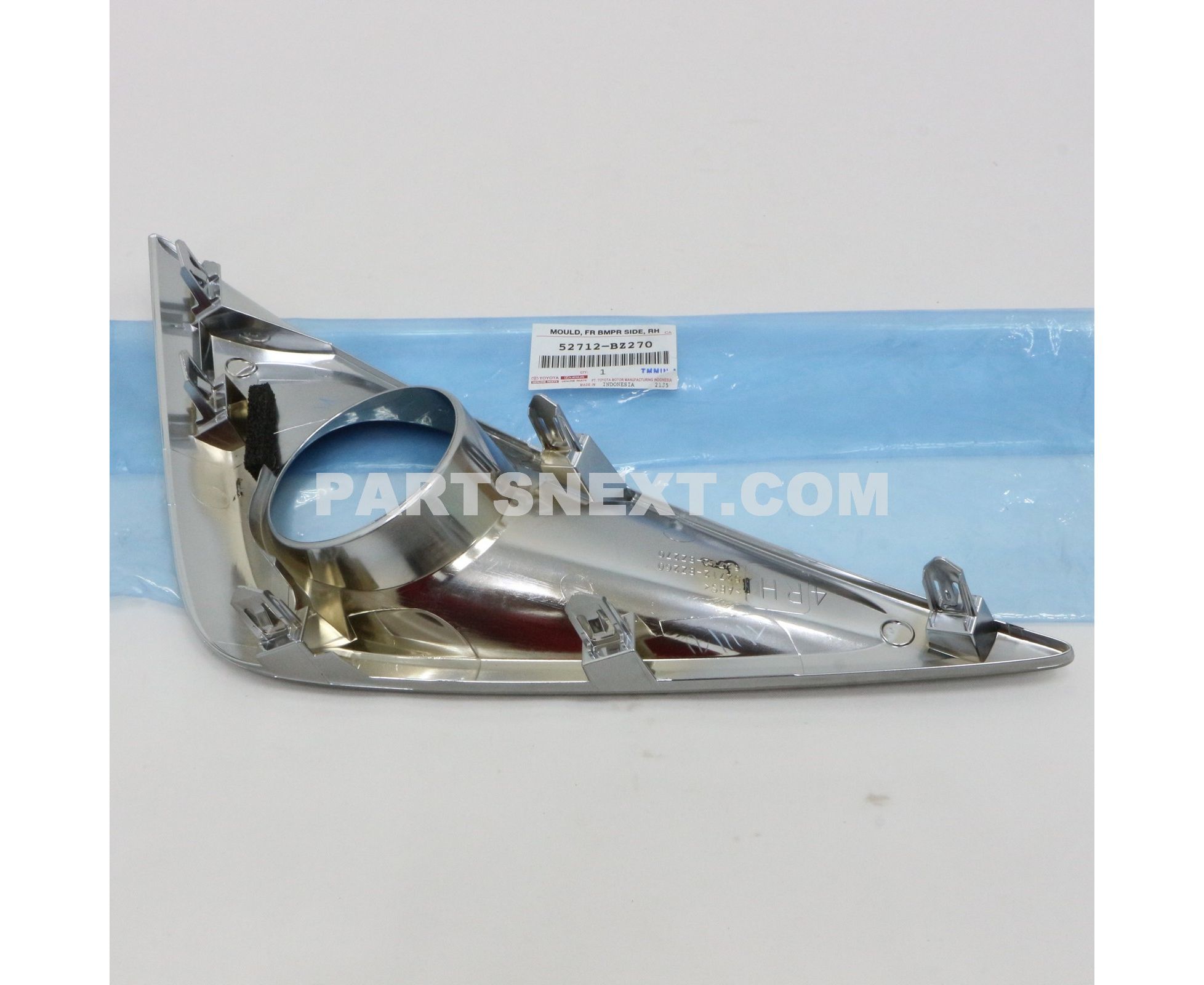 Toyota :: 52712-BZ270 MOULDING FR BUMPER