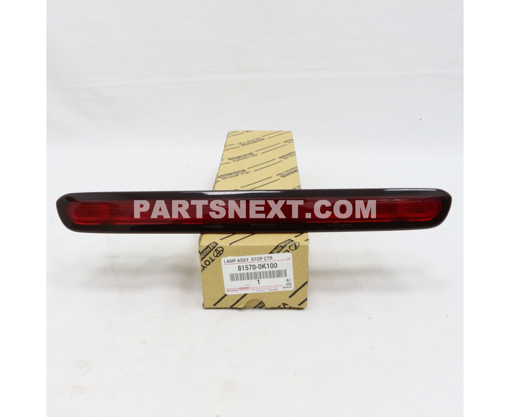 Toyota :: 81570-0K100 LAMP ASSY STOP CTR