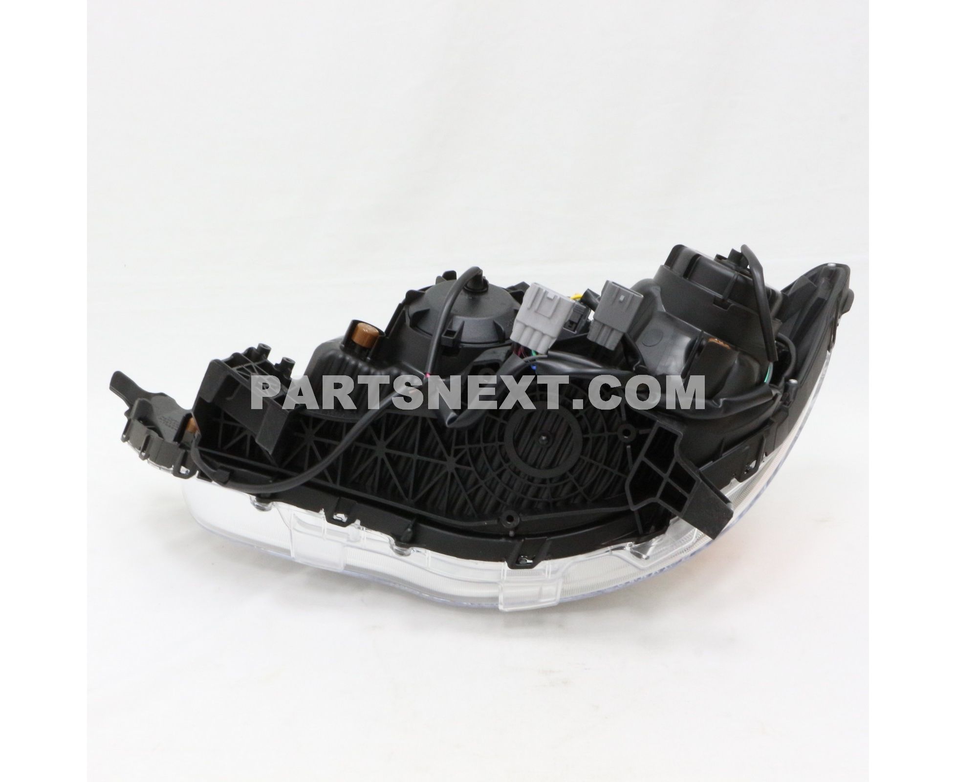 Mitsubishi :: 8301B588 HEADLAMPASSY,RH