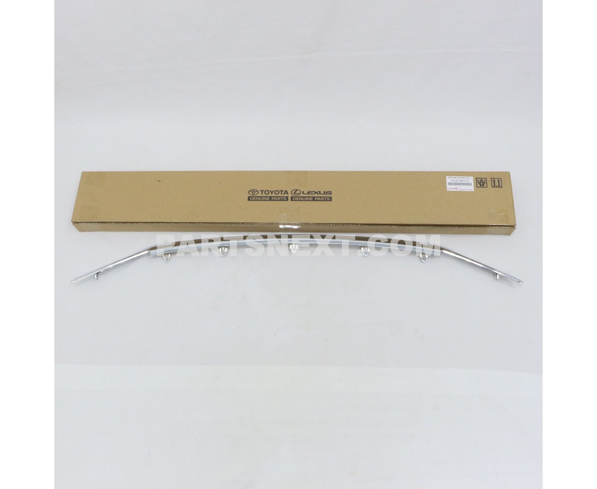 Toyota :: 53122-BZ170 MOULDING RADIATOR G