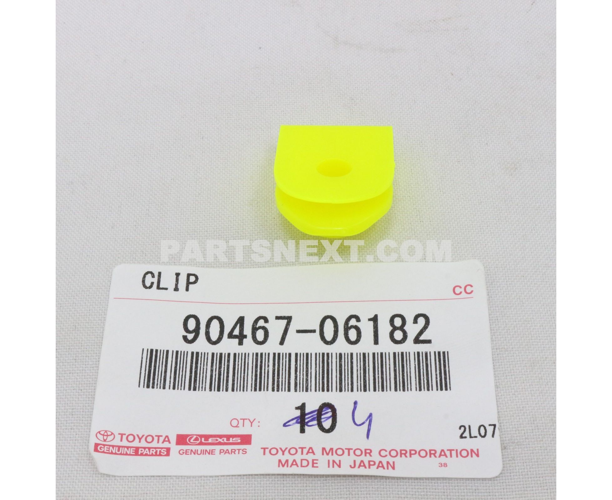 Toyota :: 90467-06182 CLIP