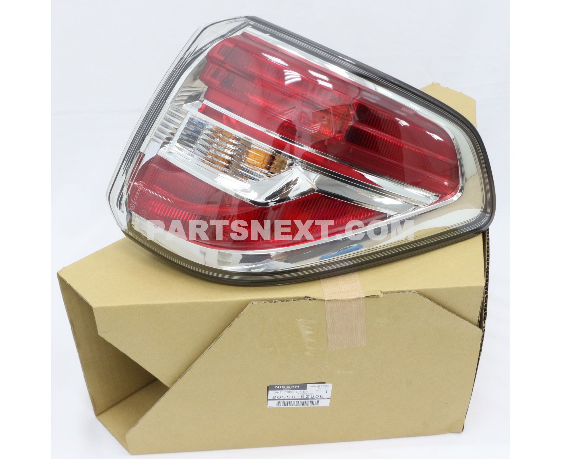 Nissan :: 26550-5ZU0E LAMP COMB RR,RH
