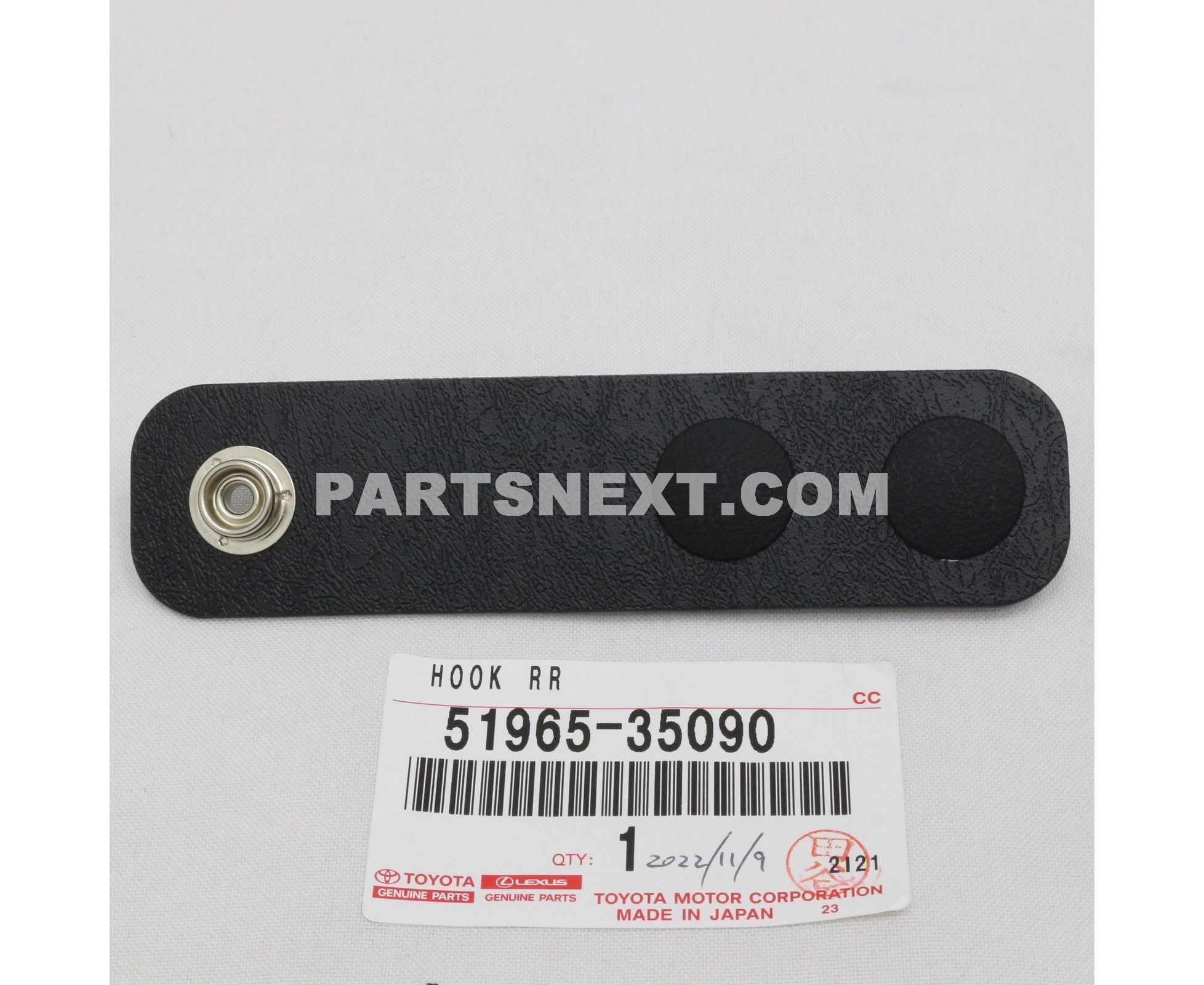 Toyota :: 51965-35090 HOOK, FLOOR CARPET