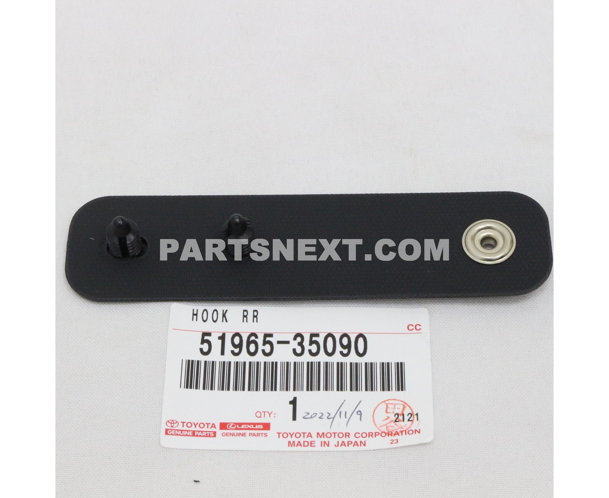 Toyota :: 51965-35090 HOOK, FLOOR CARPET