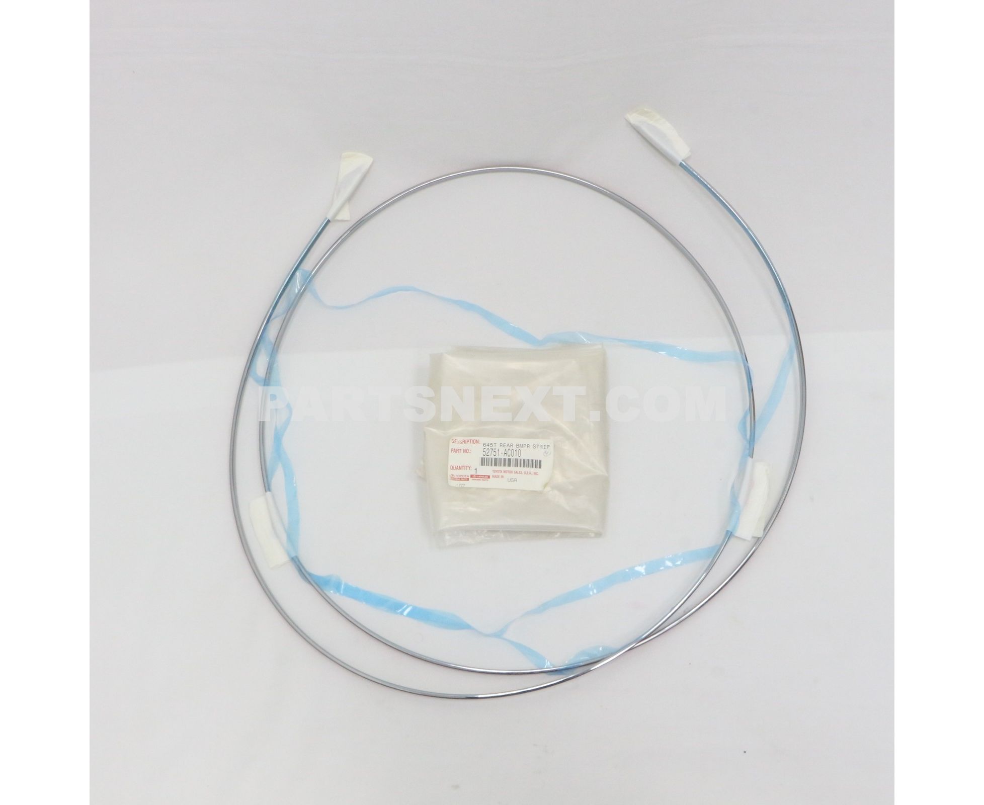 Toyota :: 52751-AC010 MOULDING, REAR BUMPER