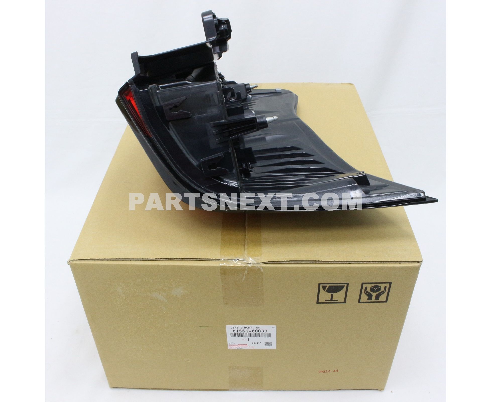 Toyota :: 81561-60C30 LENS & BODY RR