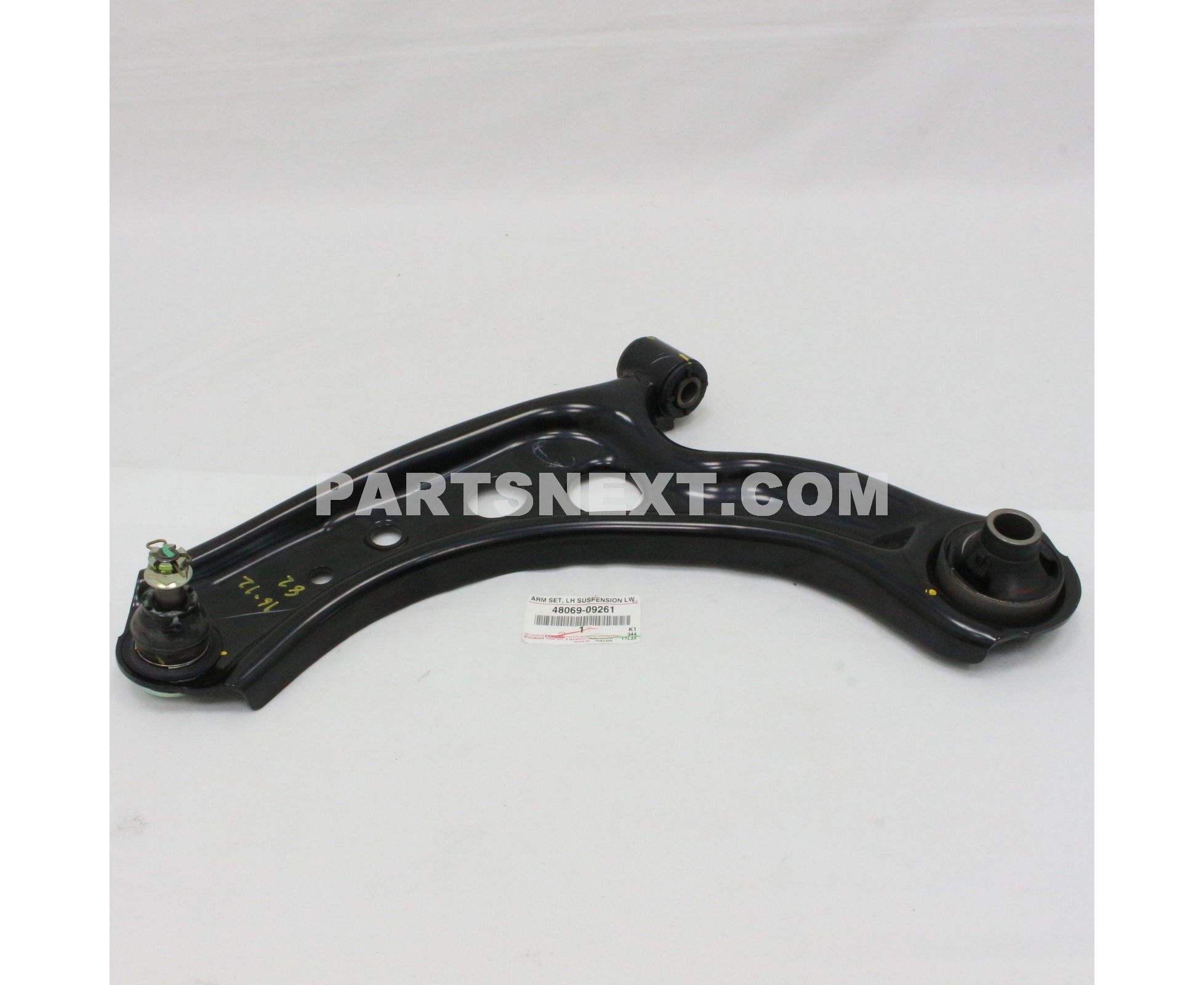 Toyota :: 48069-09261 ARM SET SUSPENSION