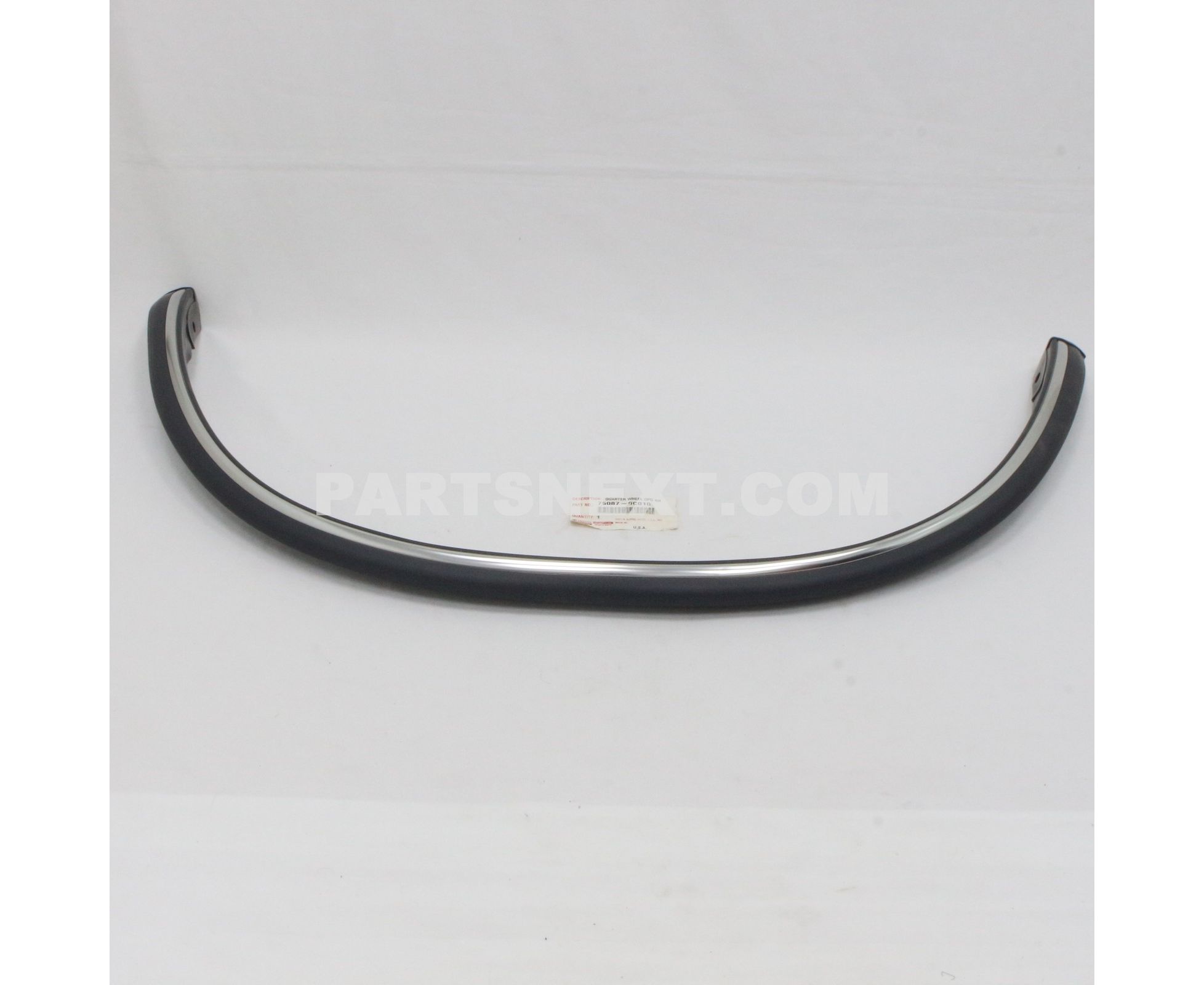 Toyota :: 75087-0C010 MOULDING, QUARTER PANEL WHEEL OPENING, RH