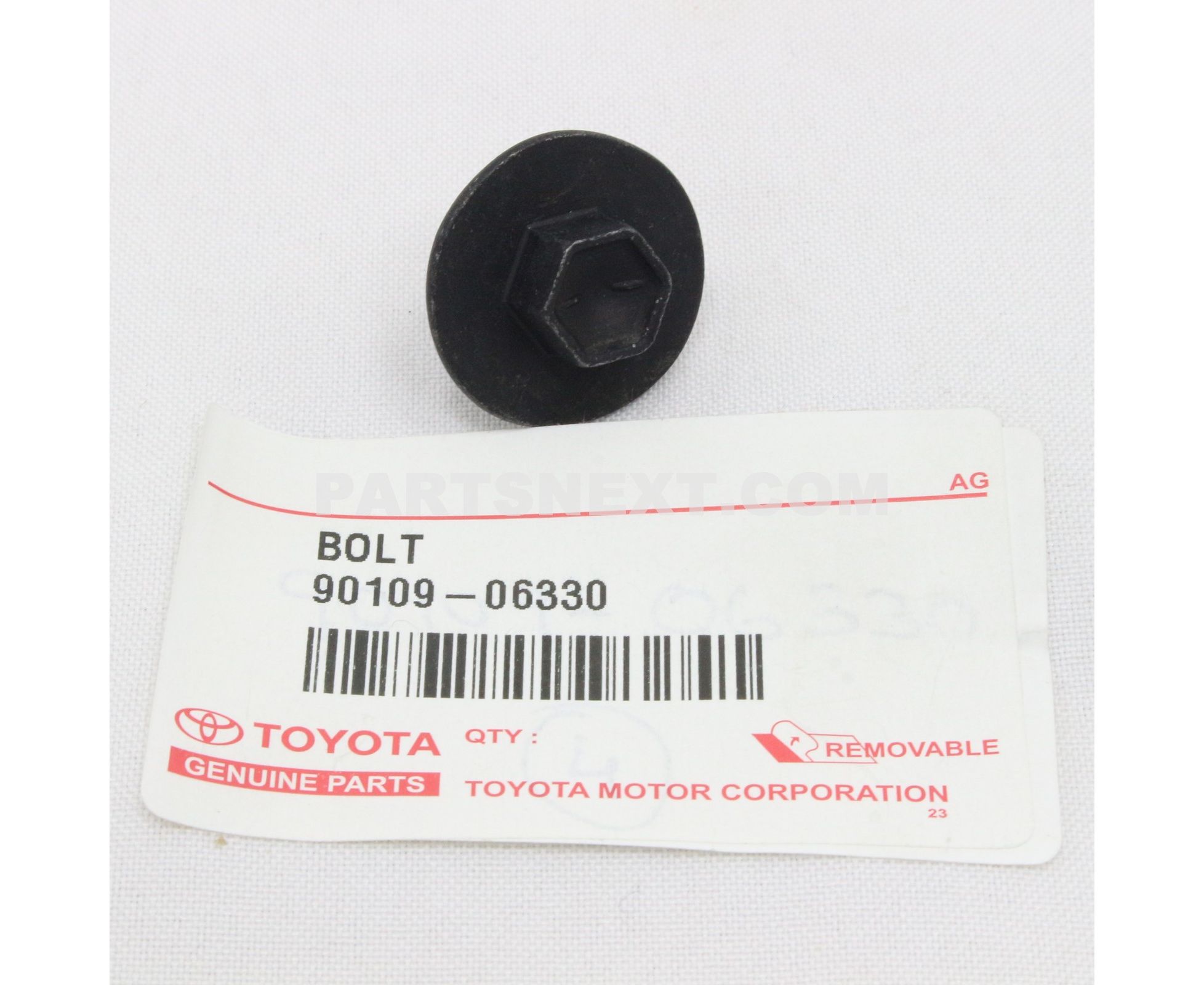 Toyota :: 90109-06330 BOLT