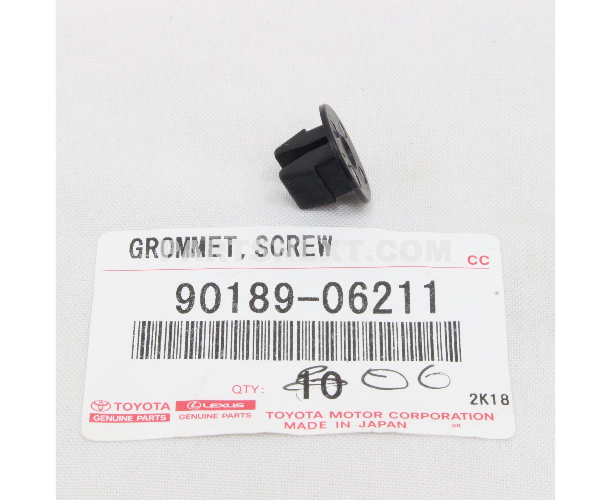 Toyota :: 90189-06211 GROMMET, SCREW