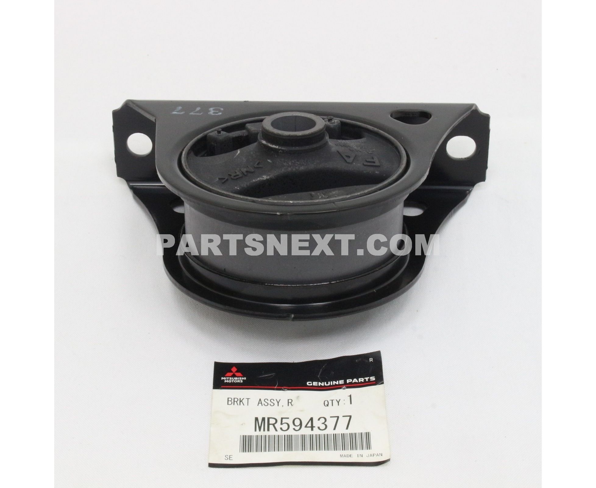 Mitsubishi :: MR594377 BRACKET,ROLL STOPPER