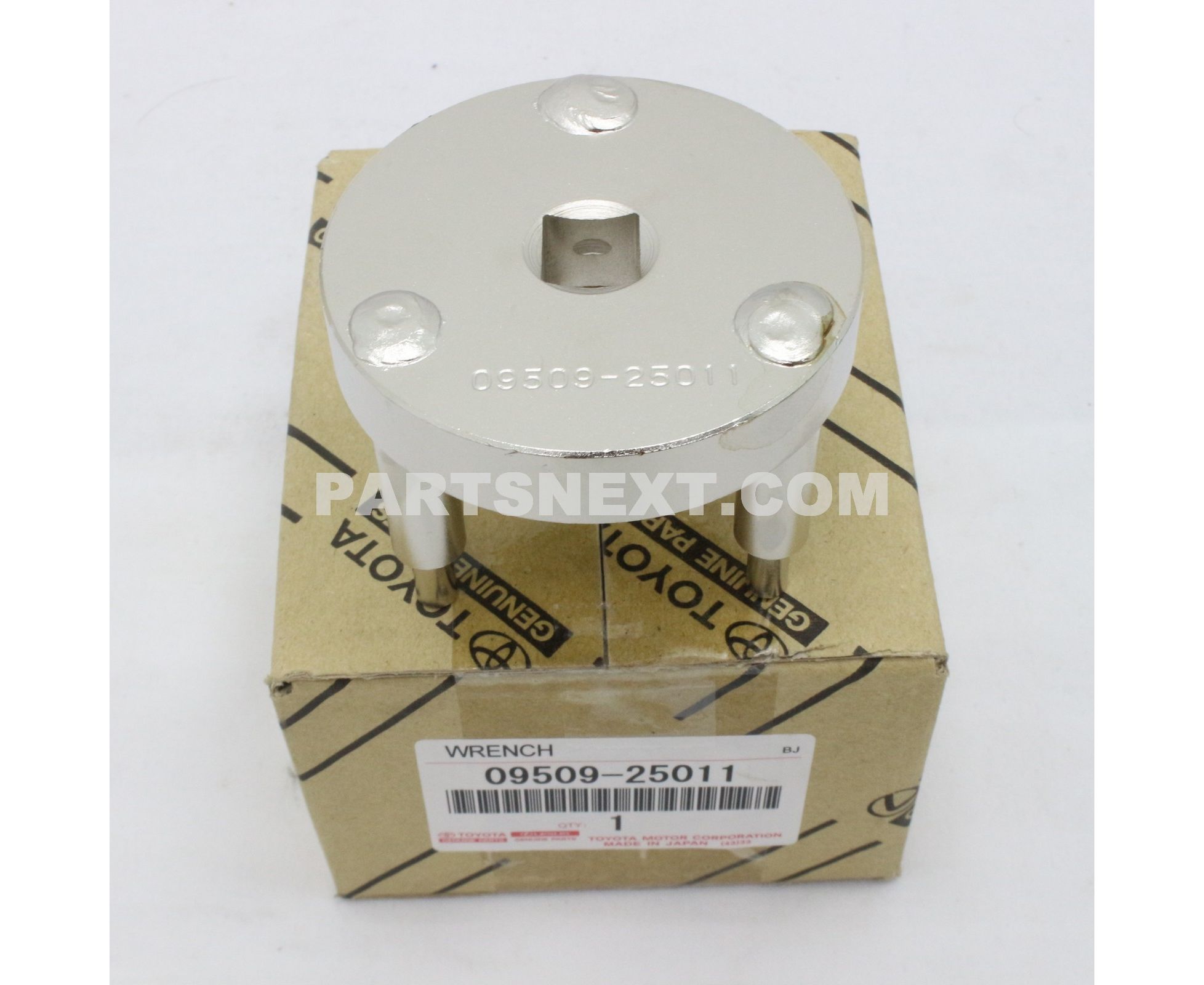 Toyota :: 09509-25011 WRENCH