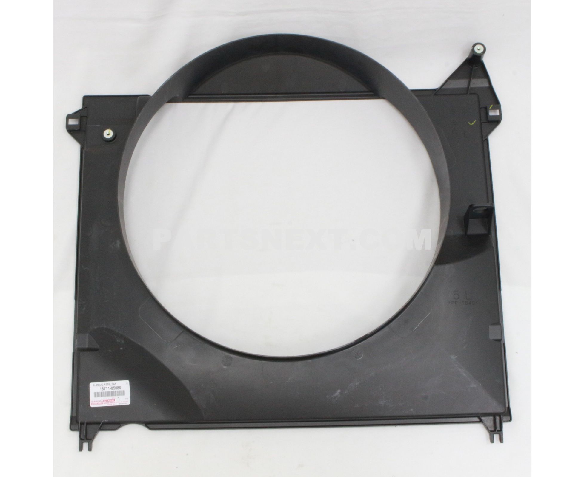 Toyota :: 16711-05080 SHROUD FAN