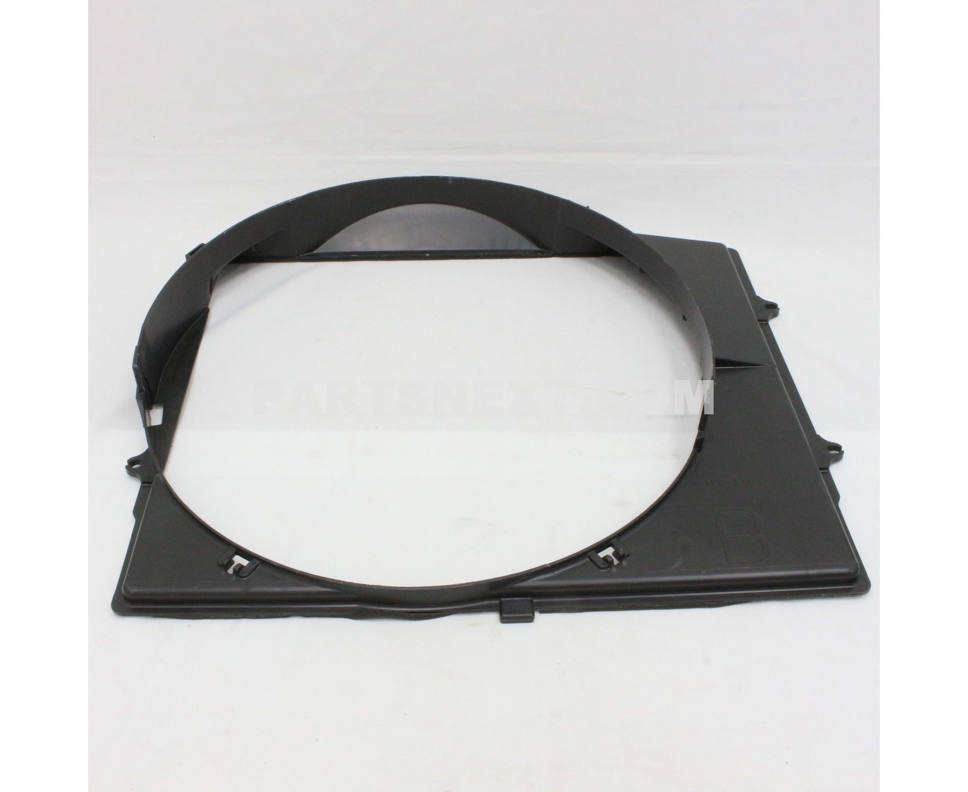Toyota :: 16711-75090 SHROUD, FAN