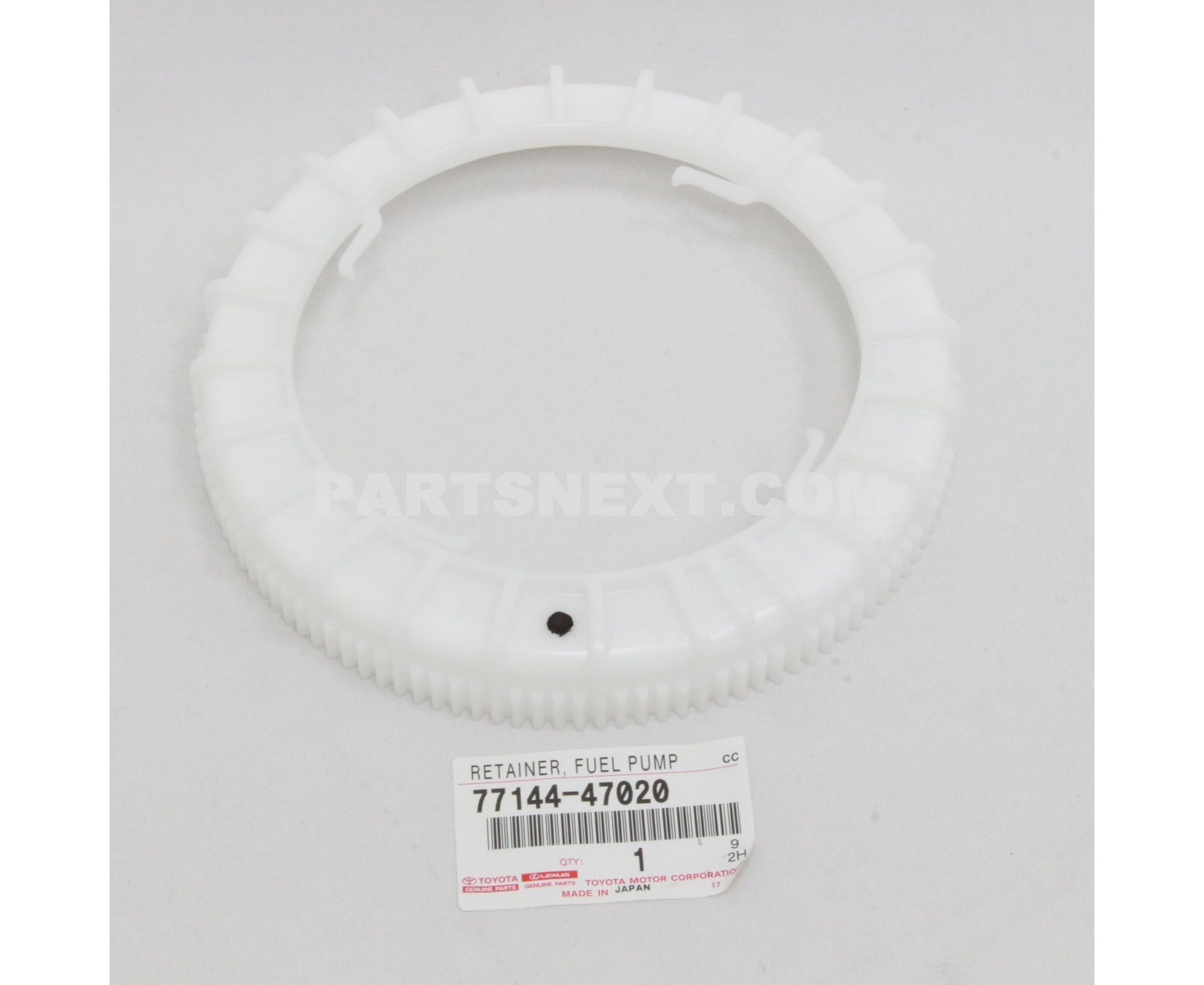 Toyota :: 77144-47020 RETAINER, FUEL PUMP GAUGE