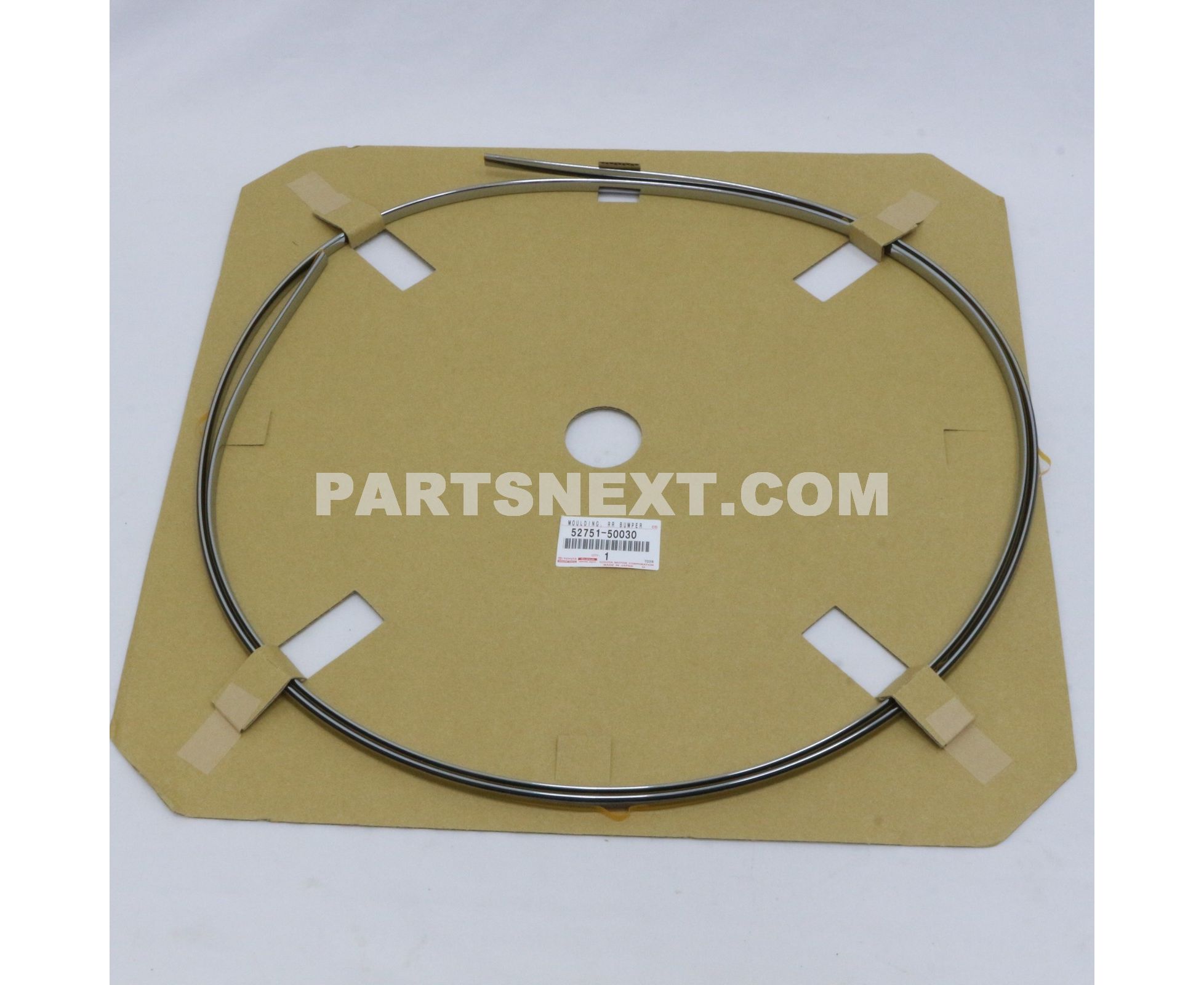 Toyota :: 52751-50030 MOULDING, REAR BUMPER