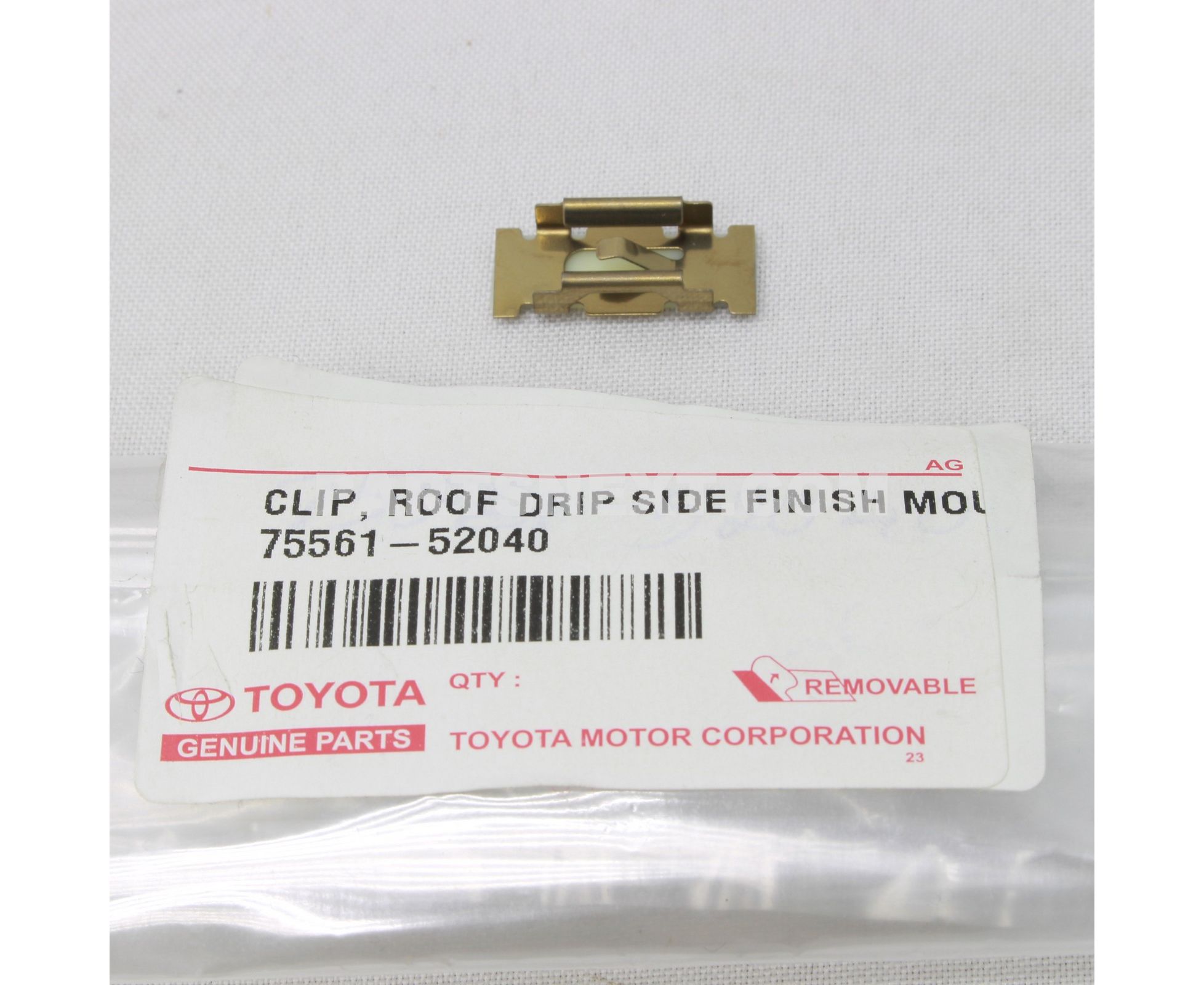 Toyota :: 75561-52040 CLIP, ROOF DRIP SIDE FINISH MOULDING