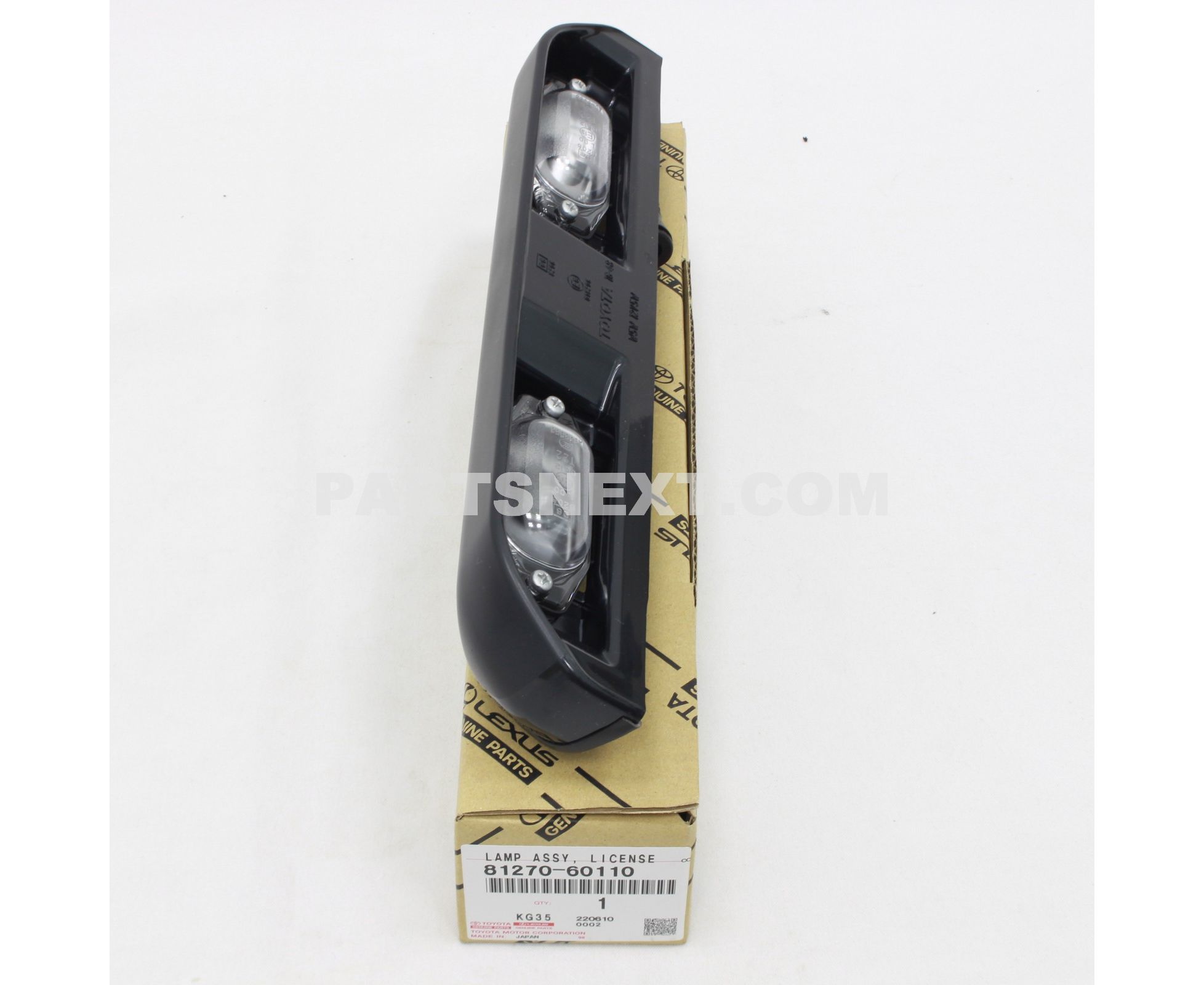 Toyota :: 81270-60110 LAMP ASSY, LICENSE PLATE