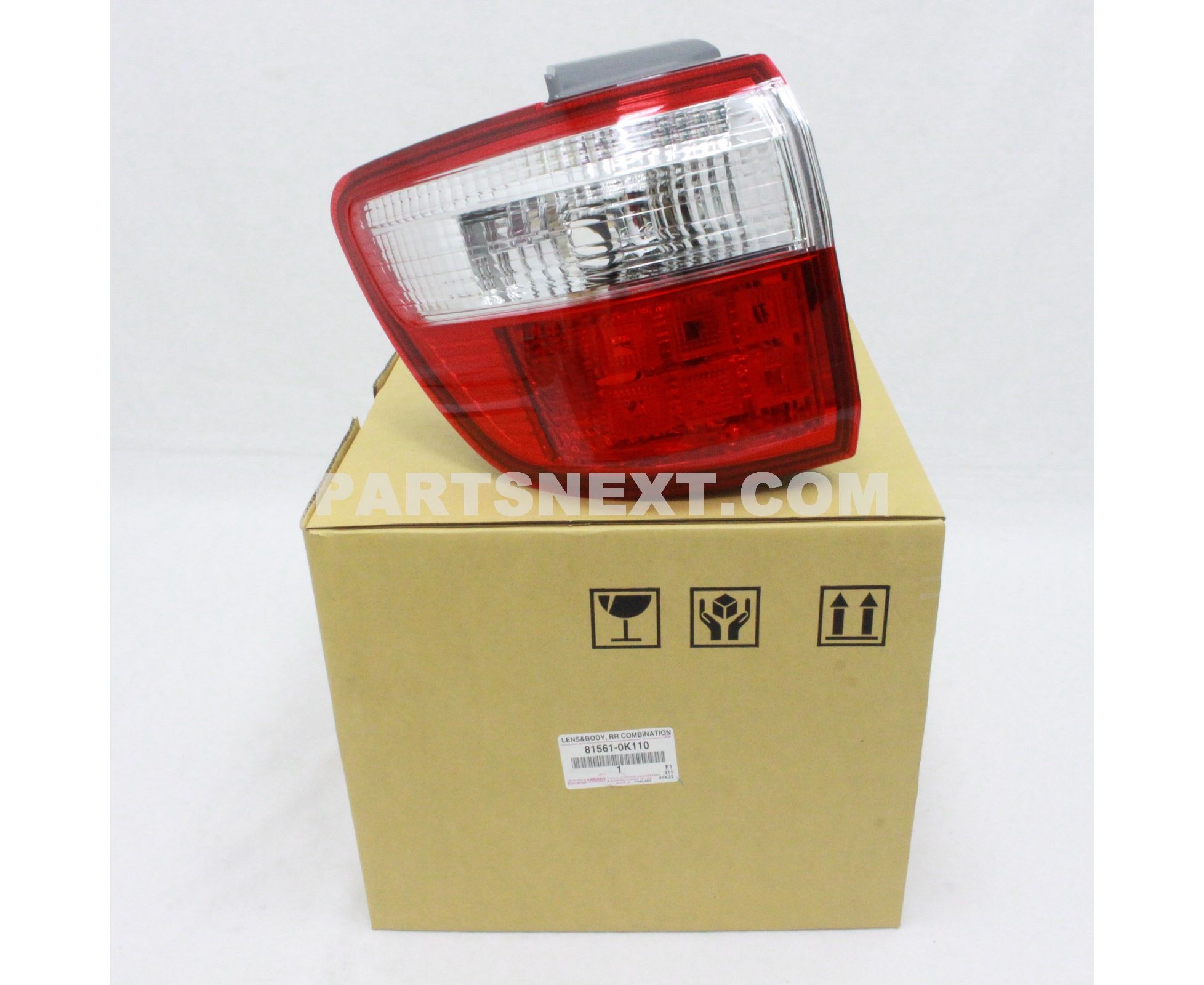 Toyota :: 81561-0K110 LENS, REAR COMBINATION LAMP, LH