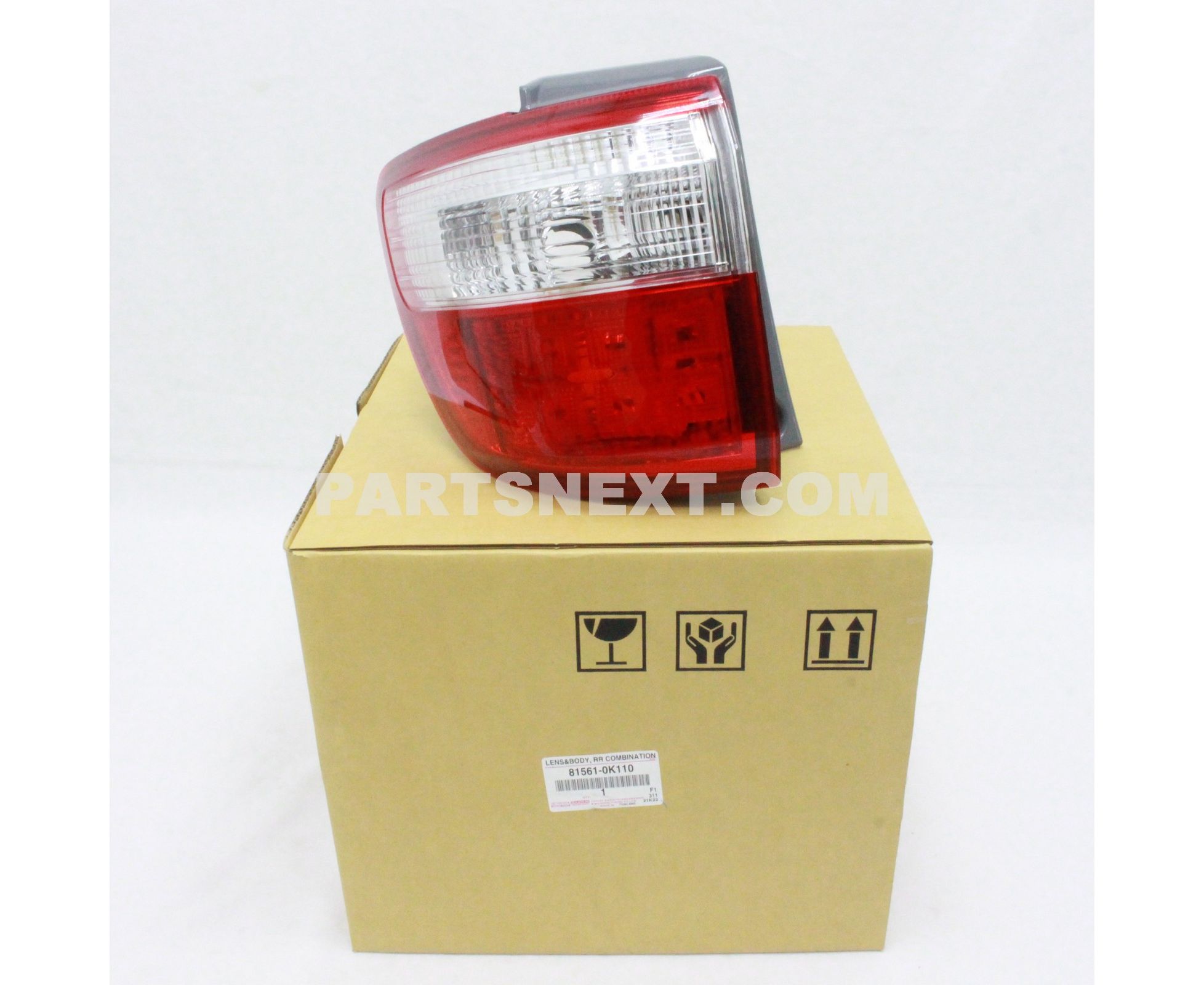 Toyota :: 81561-0K110 LENS, REAR COMBINATION LAMP, LH