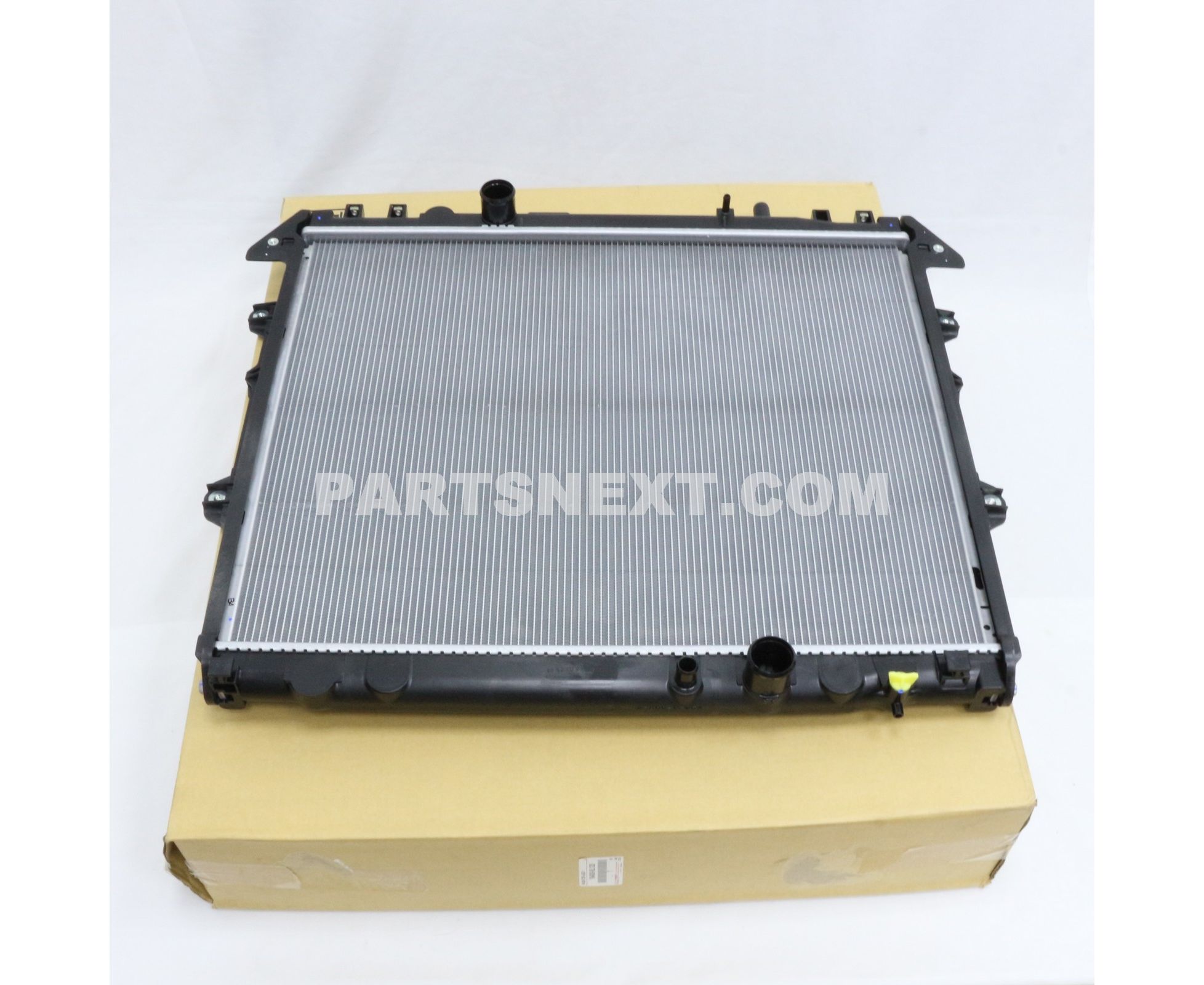 Toyota :: 16400-0L120 RADIATOR ASSY