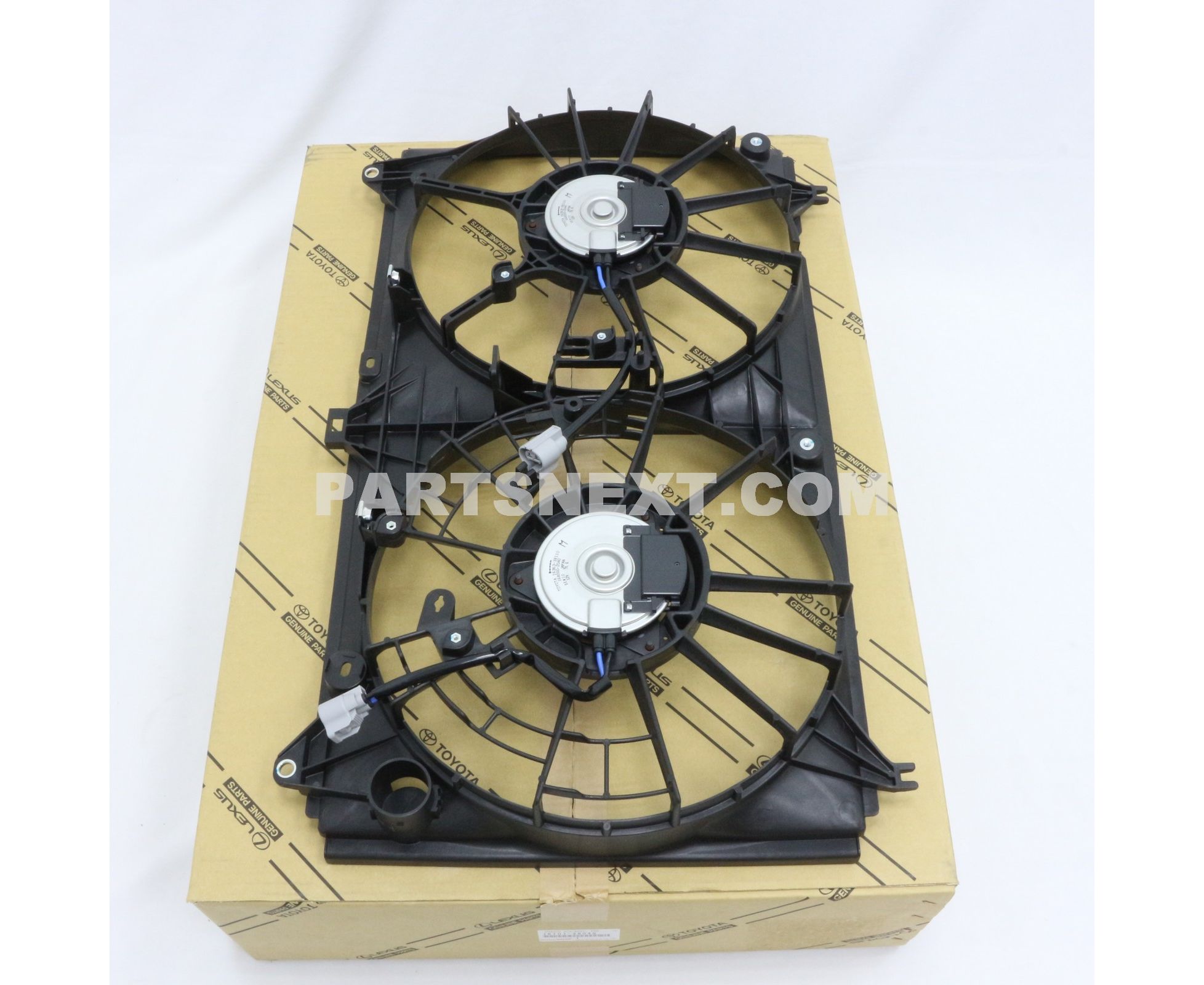 Toyota :: 16701-38040 SHROUD SUB-ASSY, FAN