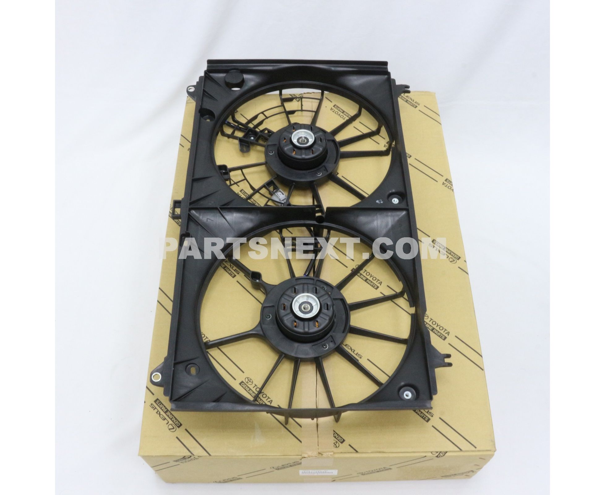 Toyota :: 16701-38040 SHROUD SUB-ASSY, FAN