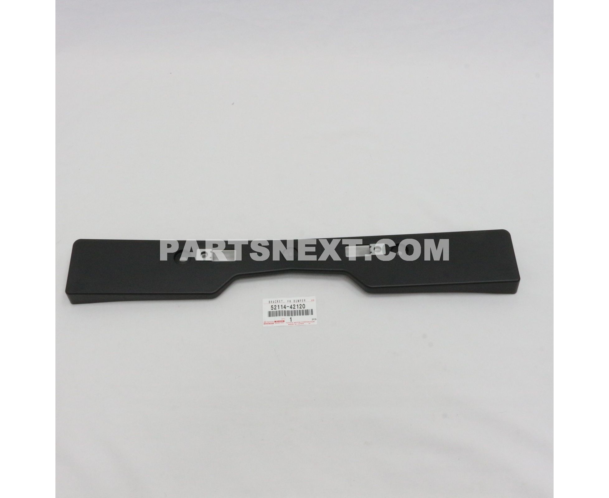Toyota :: 52114-42120 BRACKET FR BUMPER