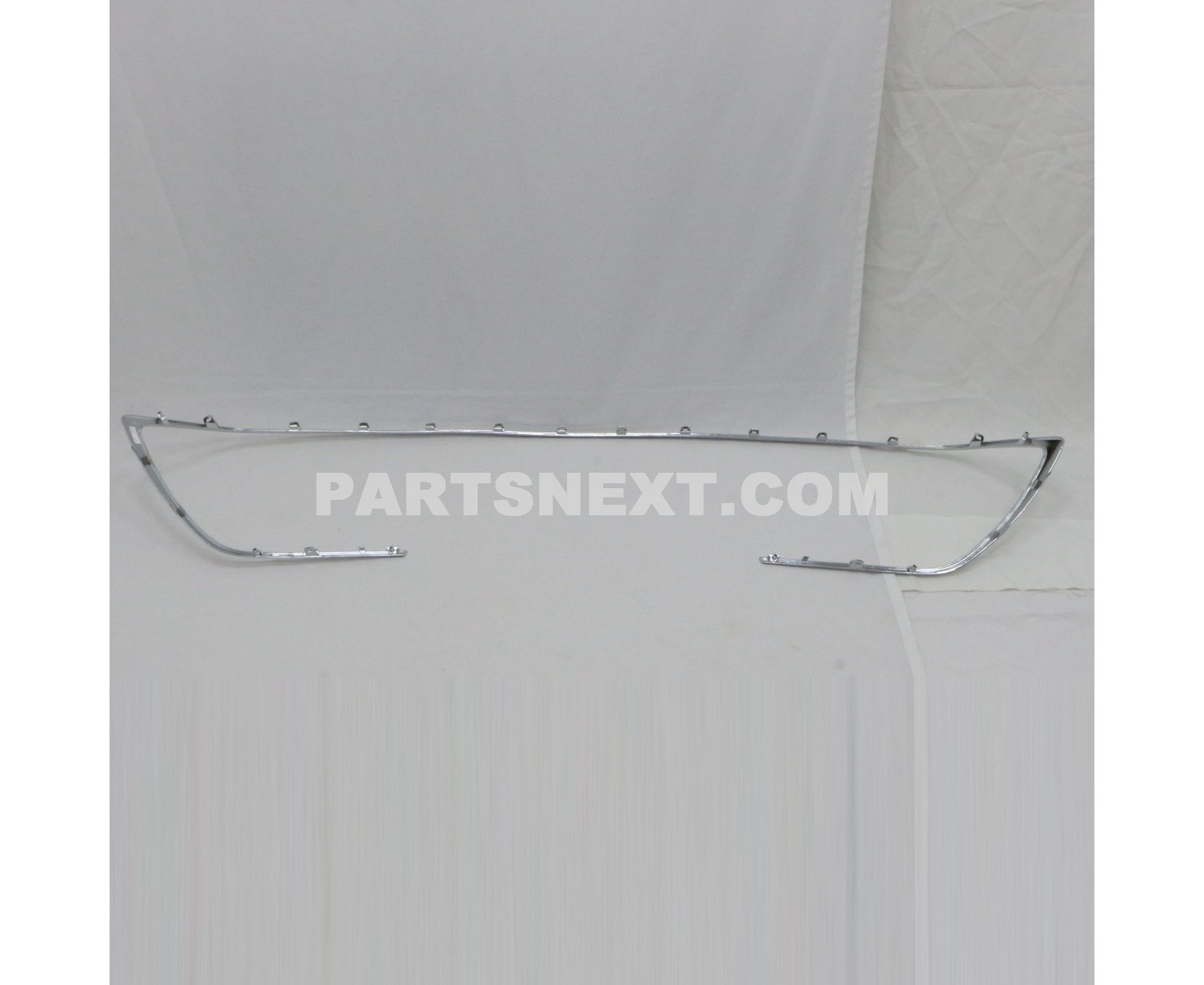 Toyota :: 52711-07060 MOULDING, FR BUMPER