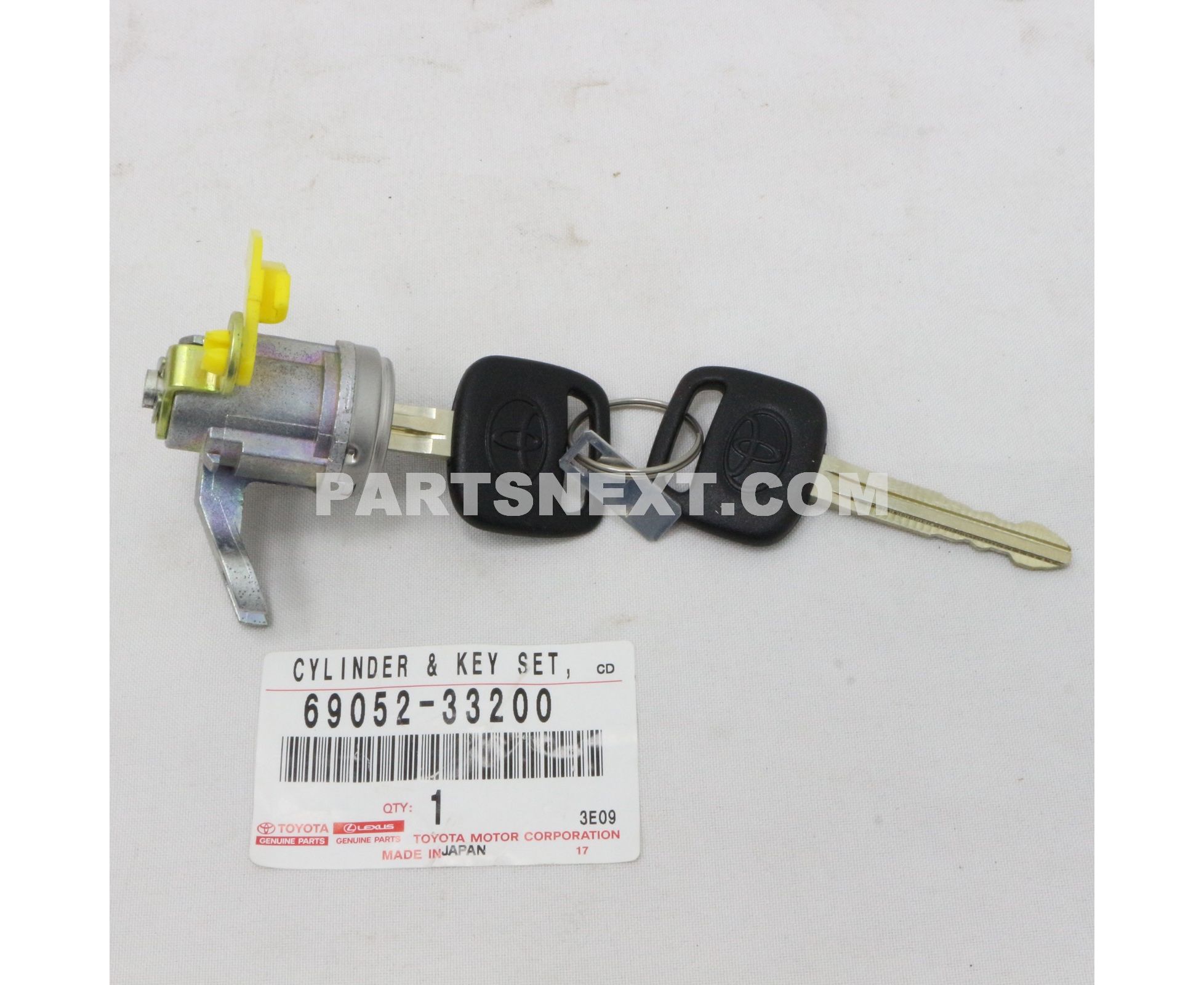 Toyota :: 69052-33200 CYLINDER & KEY SET, DOOR LOCK, LH