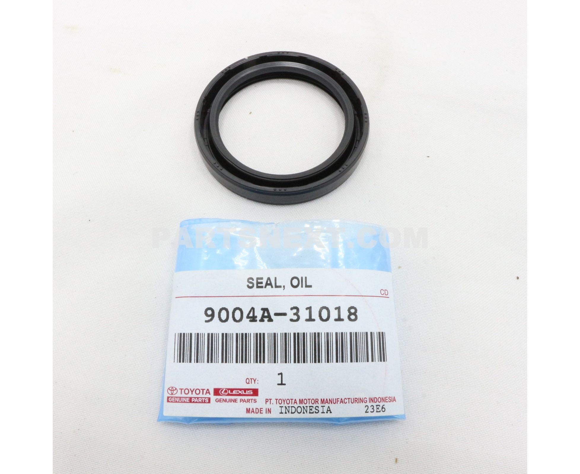 Toyota :: 9004A-31018 SEAL, OIL (FOR REAR AXLE SHAFT)
