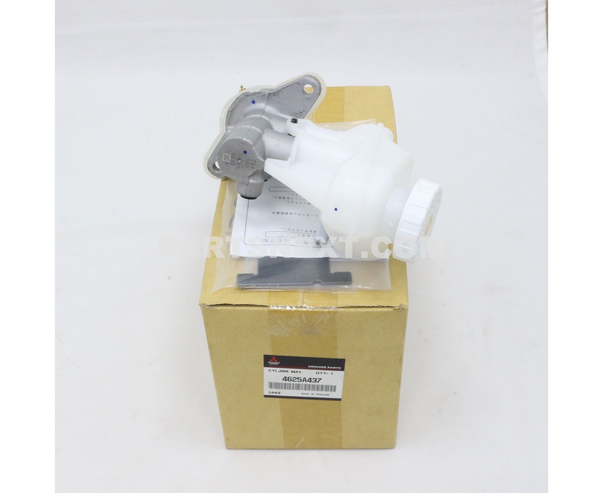 Mitsubishi :: 4625A437 CYLINDER ASSY,BRAKE MASTER